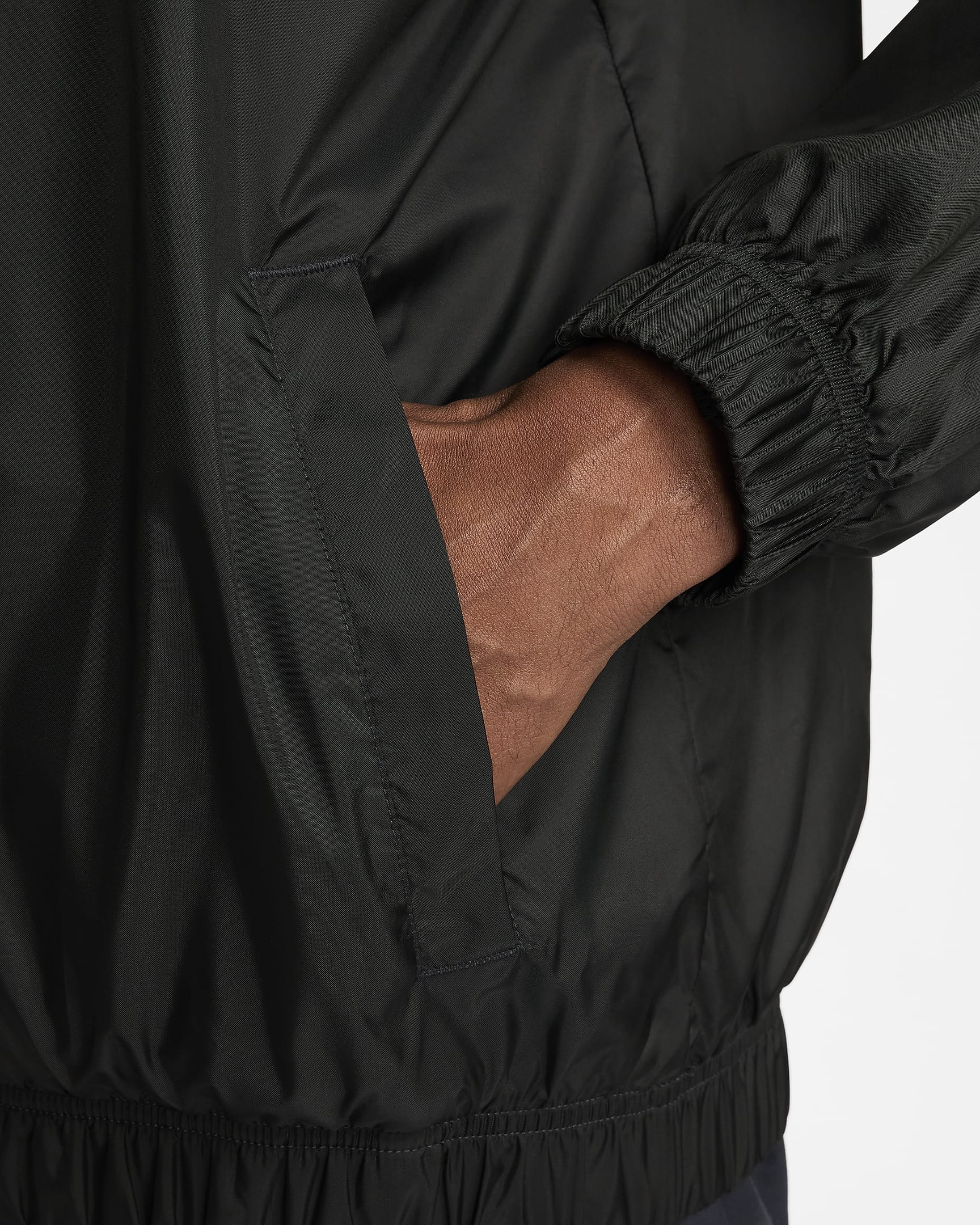 Liverpool FC Windrunner Nike Erkek Anorak Futbol Ceketi. Nike TR