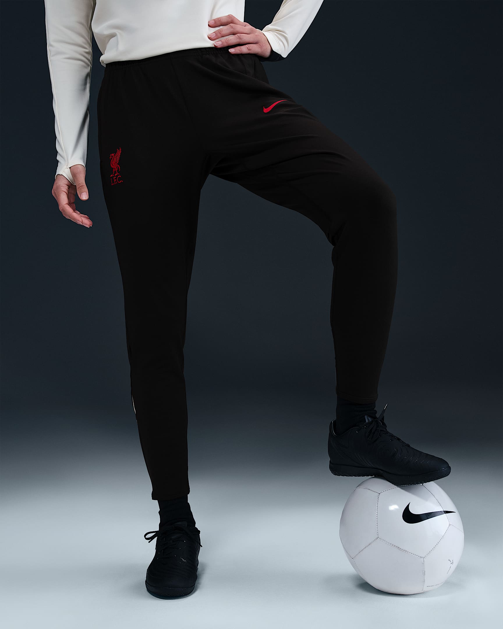 Liverpool F.C. Strike Special Edition Women's Nike Dri-FIT Football ...