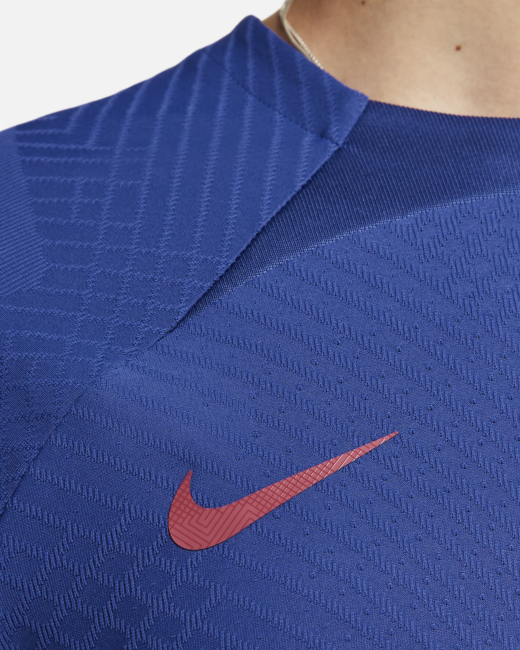 F.C. Barcelona Strike Elite Men's Nike Dri-FIT ADV Knit Football Top. Nike NL