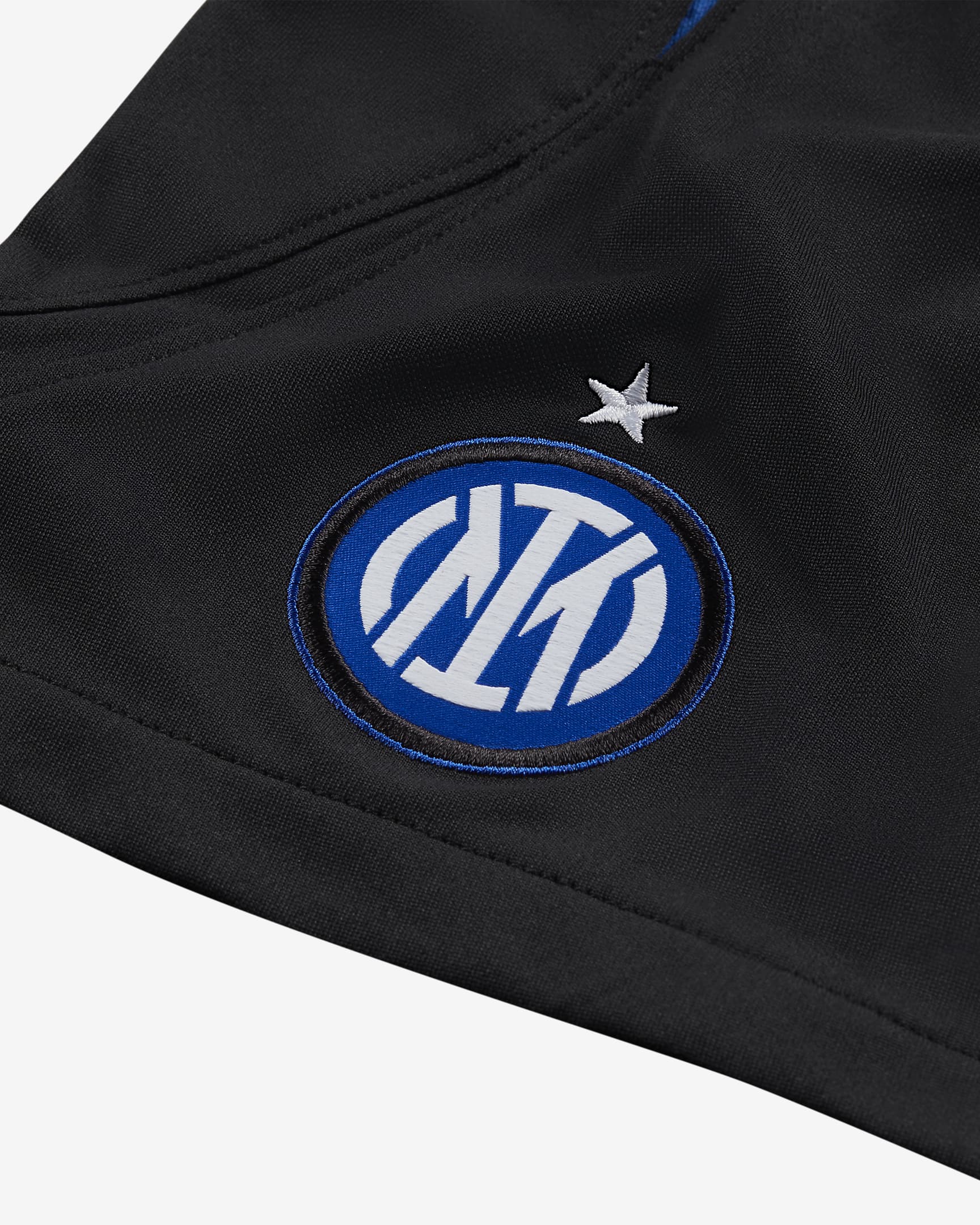 Inter Milan 2022/23 Stadium Home Older Kids' Nike Dri-FIT Football ...