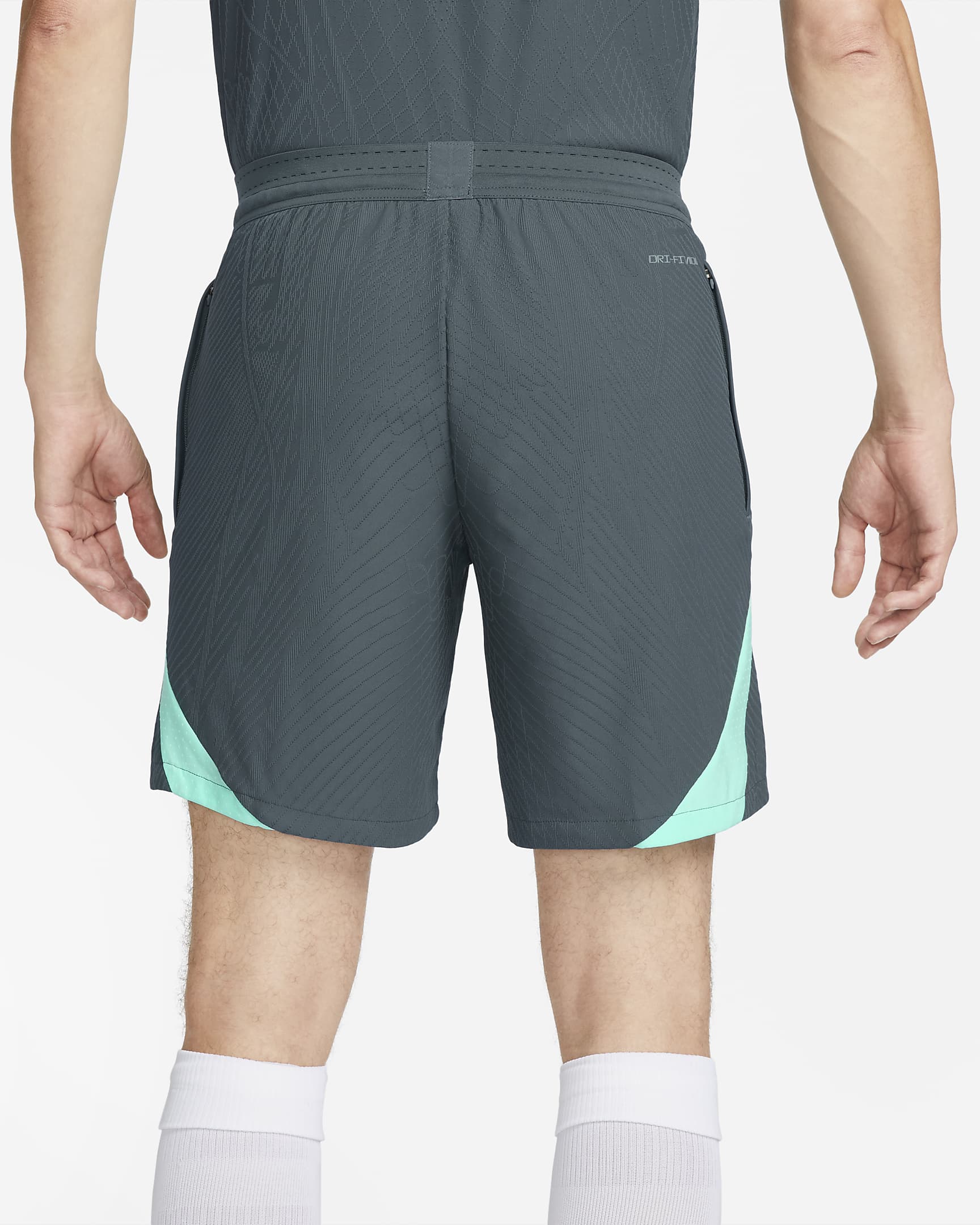F.C. Barcelona Strike Elite Men's Nike Dri-FIT ADV Knit Football Shorts. Nike SI