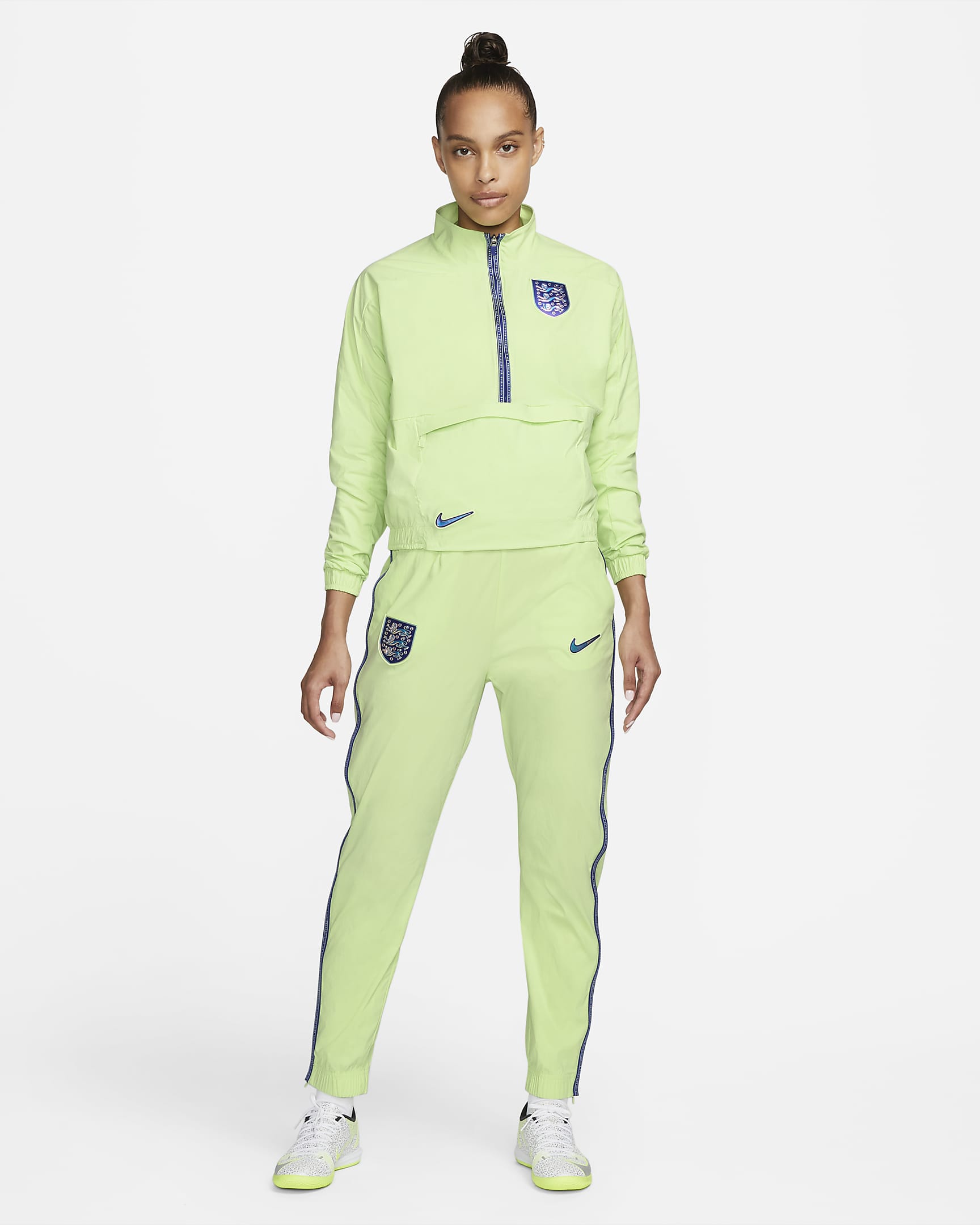England Women's Woven Football Pants. Nike SA