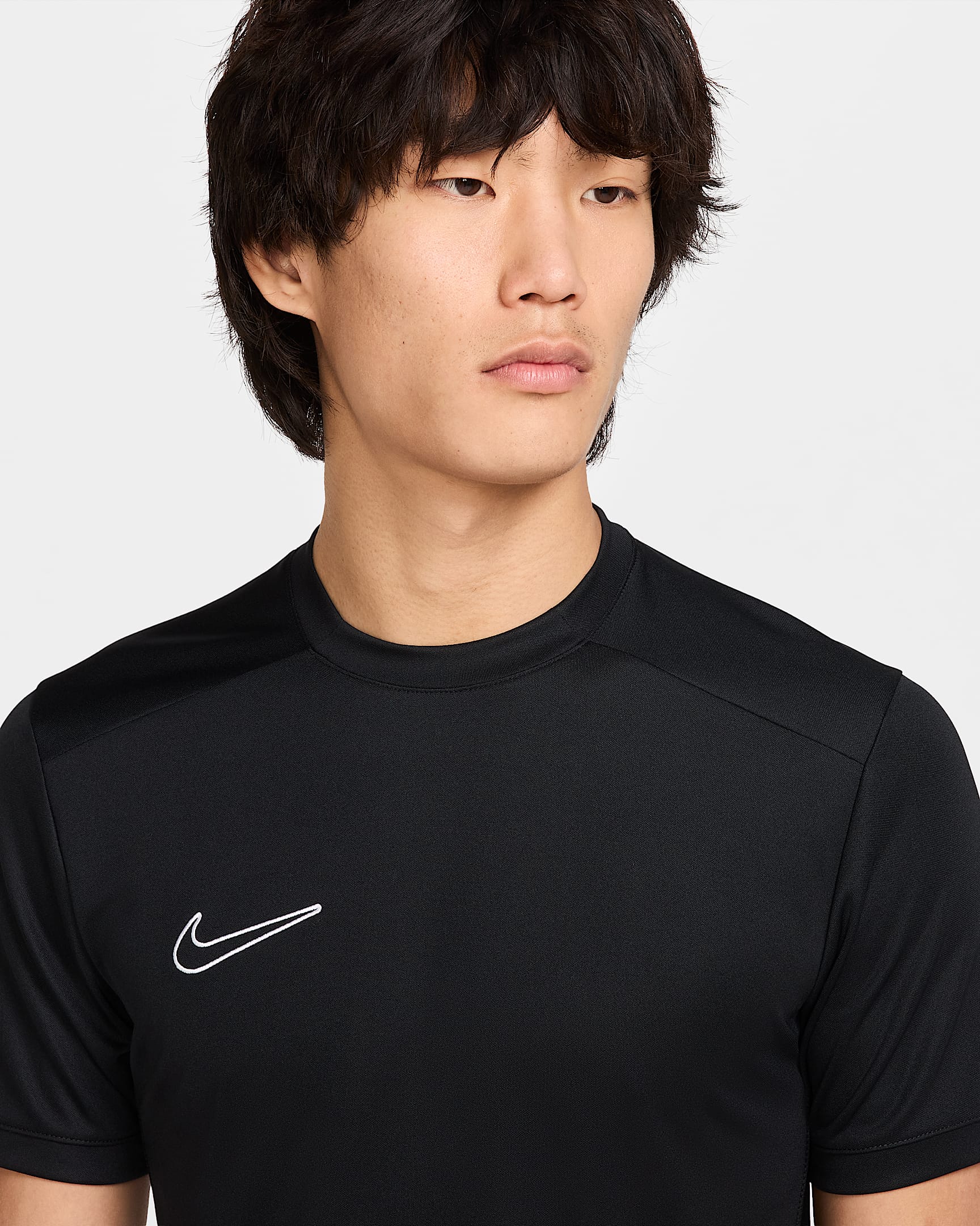 Nike Academy Men's Dri-FIT Short-Sleeve Football Top. Nike MY