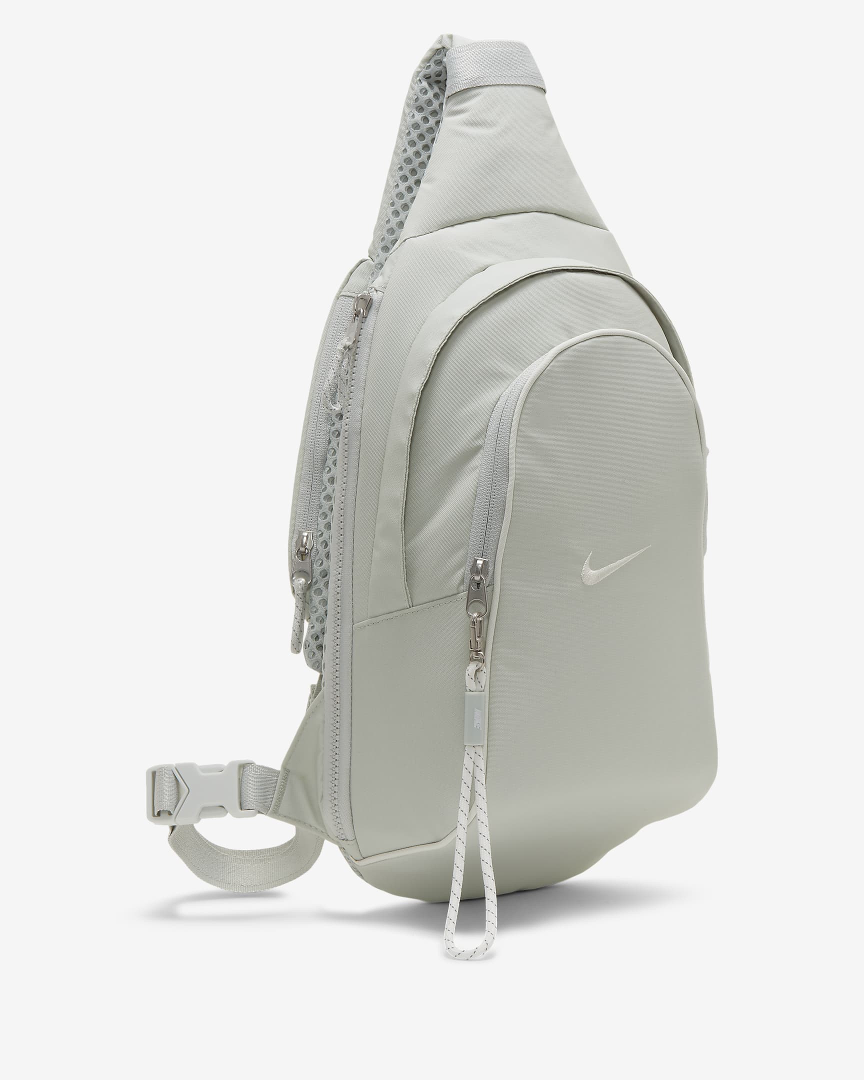 Nike Sportswear Essentials Sling Bag (8L). Nike SG