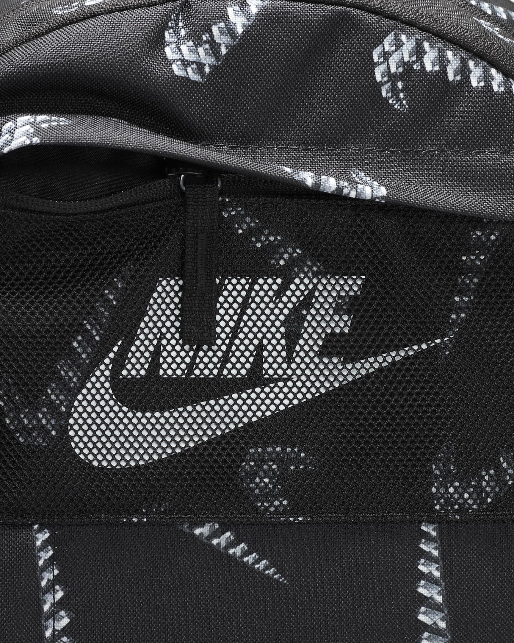 Nike Backpack (21L). Nike PH