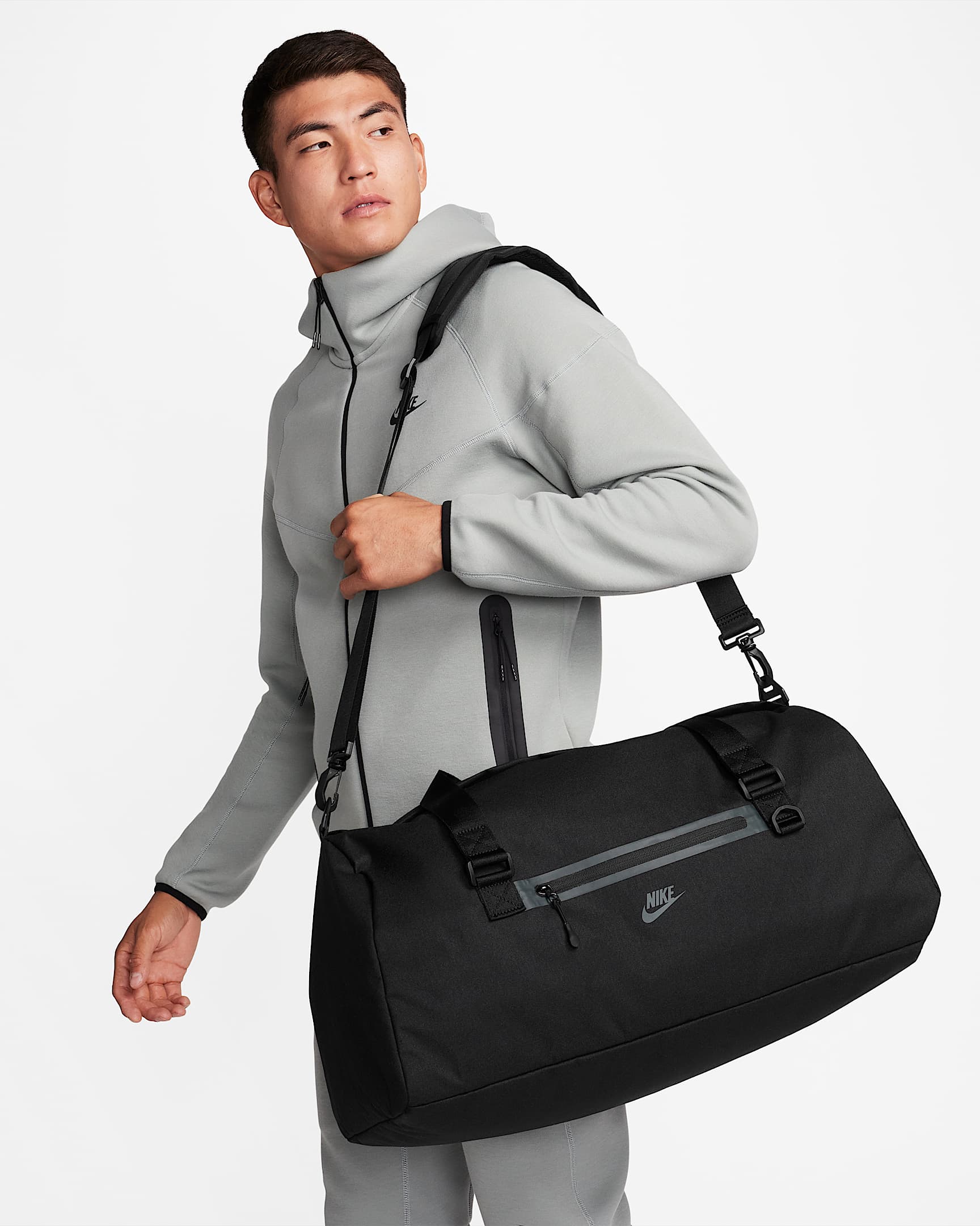 Nike Elemental Premium Duffel Bag (45L). Nike UK