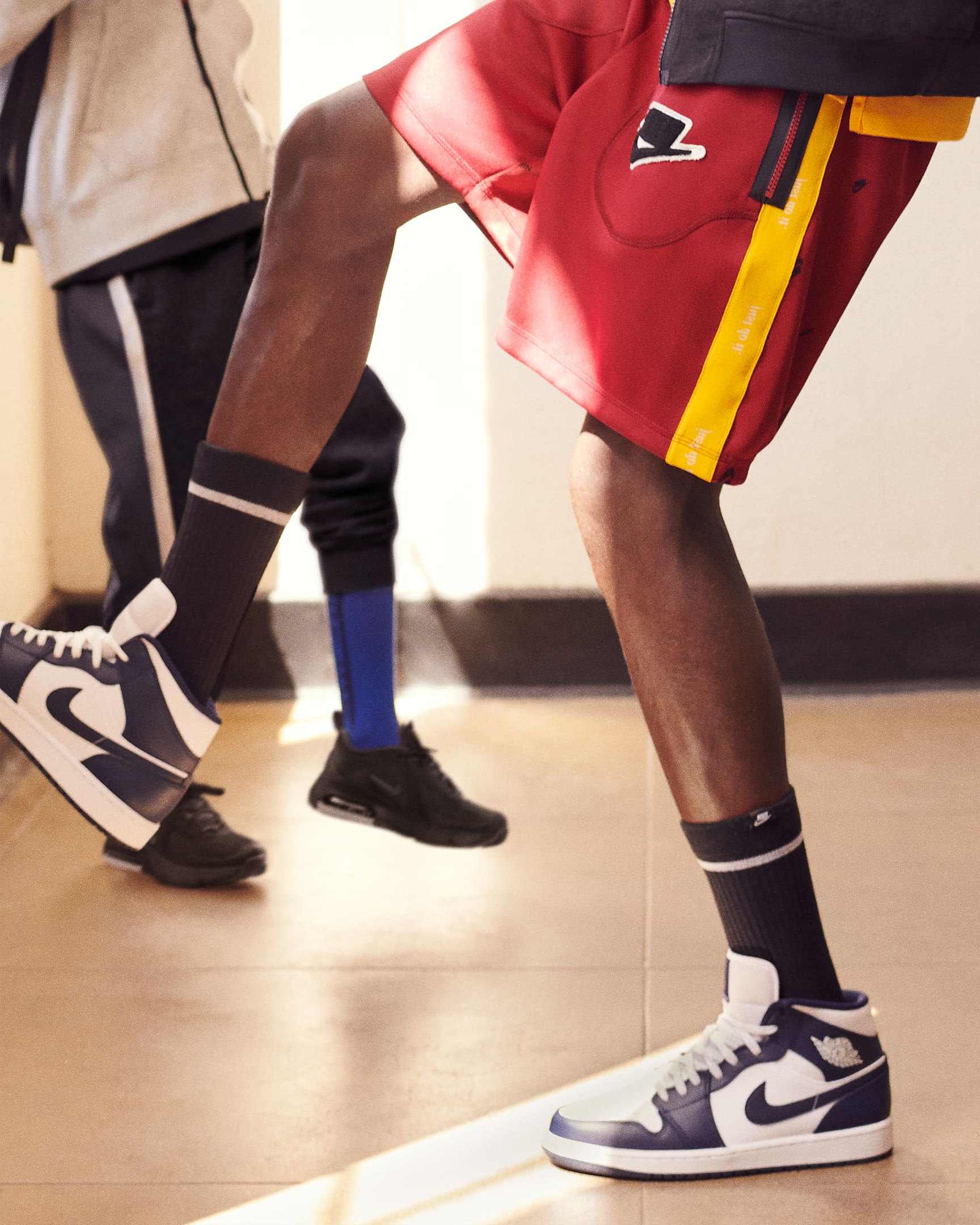 Air Jordan 1 Mid Shoes. Nike UK