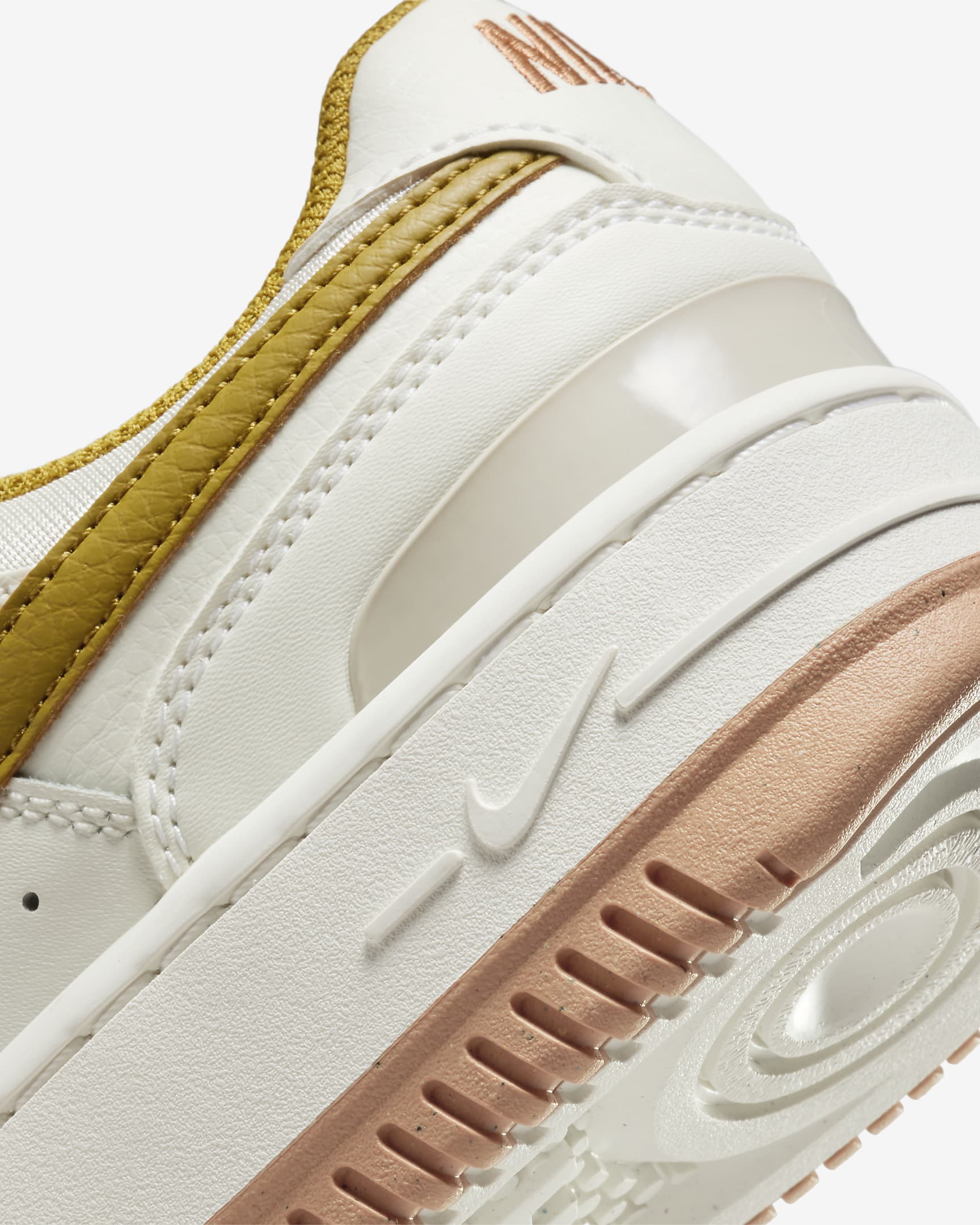 Nike Gamma Force 女鞋。Nike TW