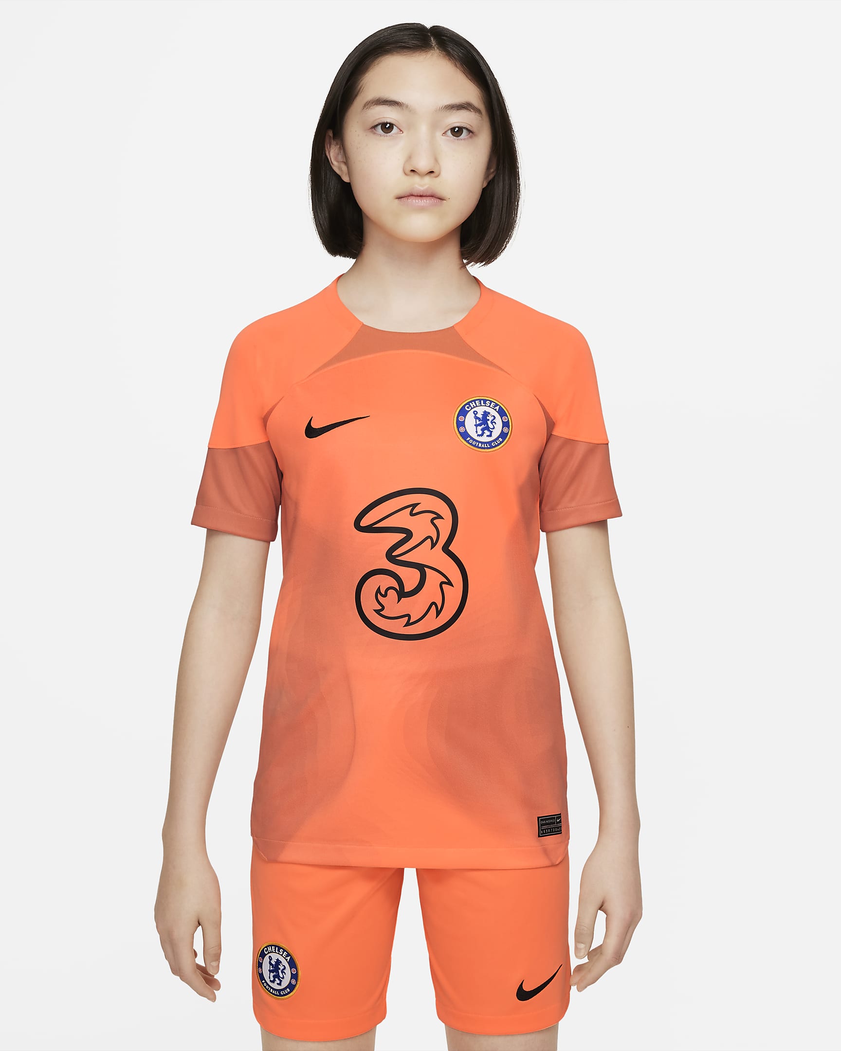 Chelsea F.C. 2022/23 Stadium Goalkeeper Older Kids' Nike Dri-FIT Football Shirt. Nike BE