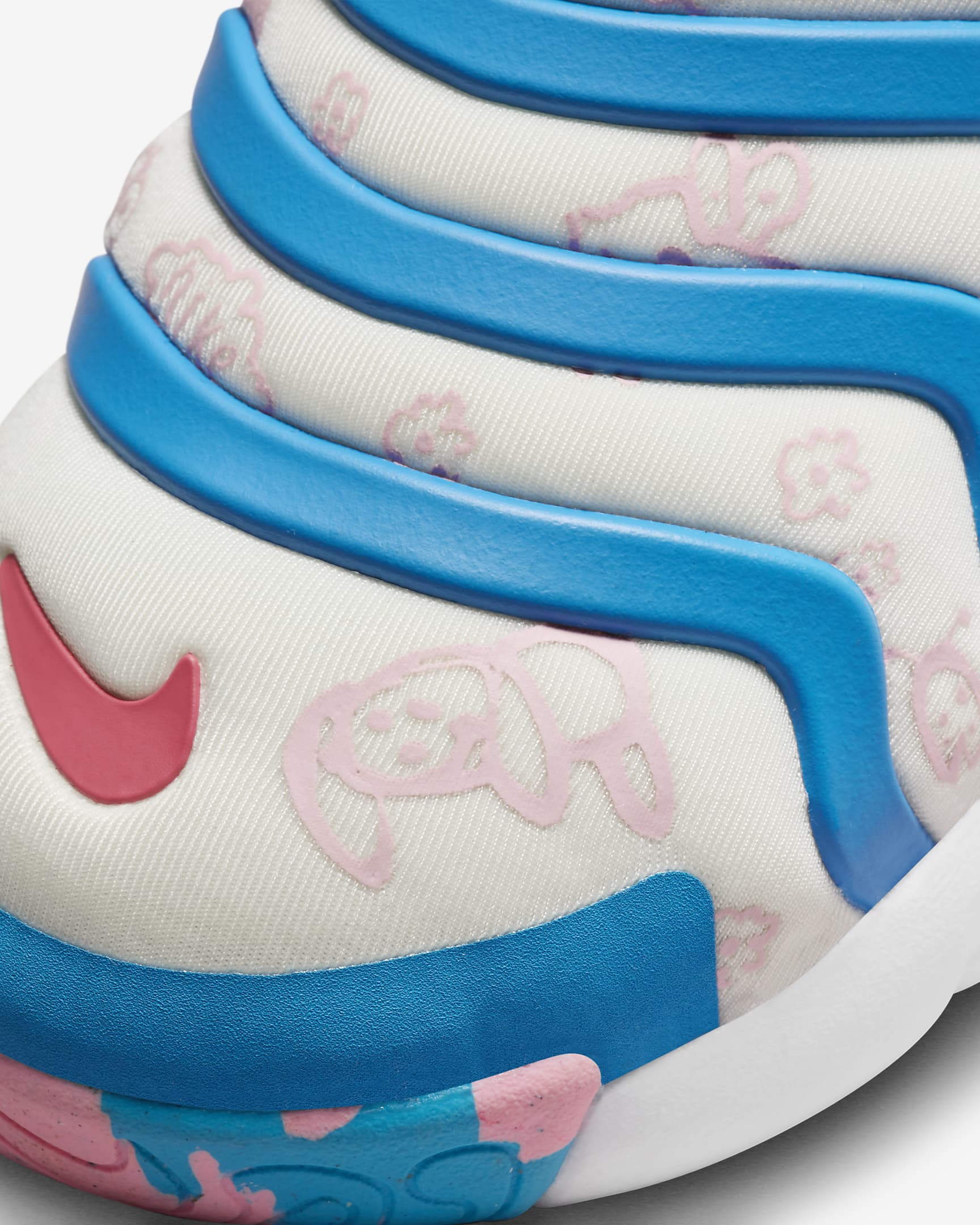 Nike Dynamo Go SE Younger Kids' Easy On/Off Shoes. Nike AT