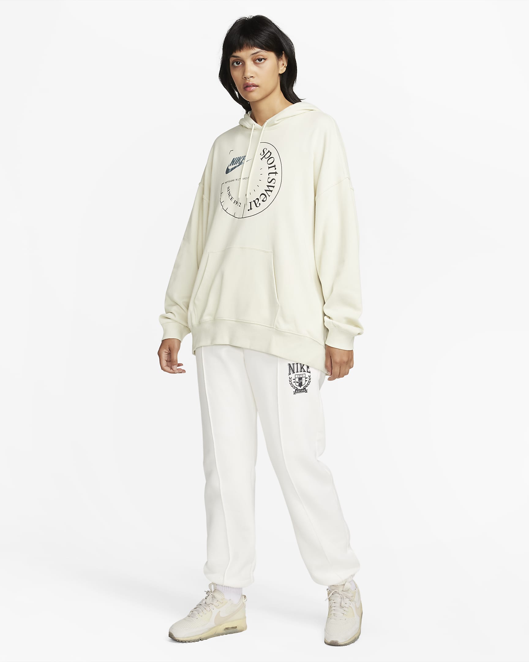 Nike Sportswear Women's Oversized French Terry Pullover Hoodie. Nike UK