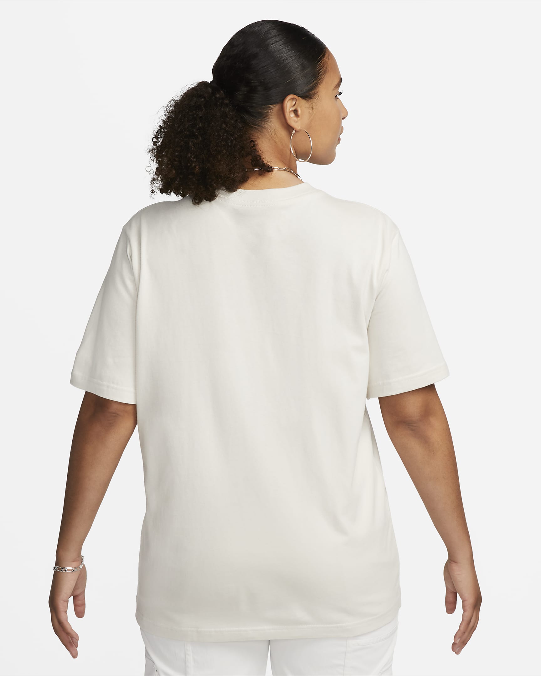 Nike Sportswear Essential Damen-T-Shirt. Nike DE