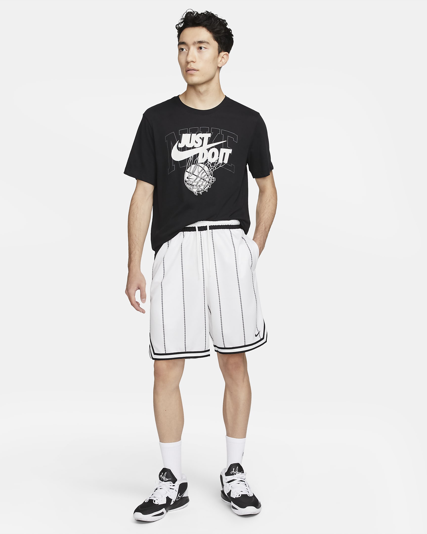 Nike Dri-FIT DNA 男款 10" 籃球褲。Nike TW