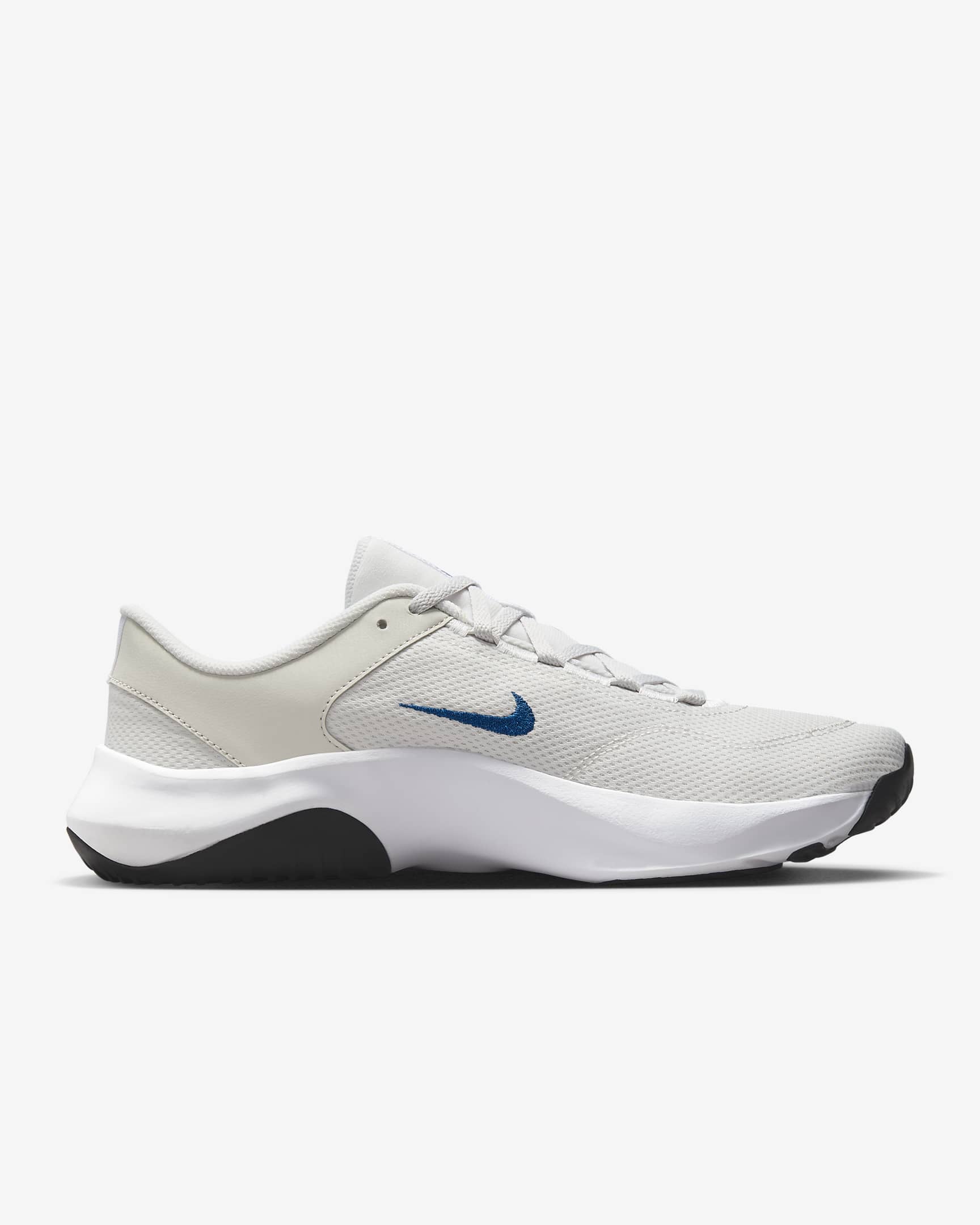 Nike Legend Essential 3 Next Nature Men's Workout Shoes. Nike DK