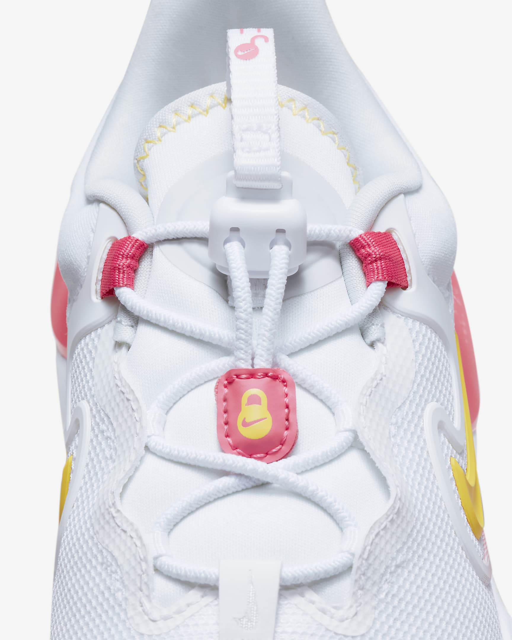 Nike Run Flow 小童輕鬆穿脫鞋款。Nike TW