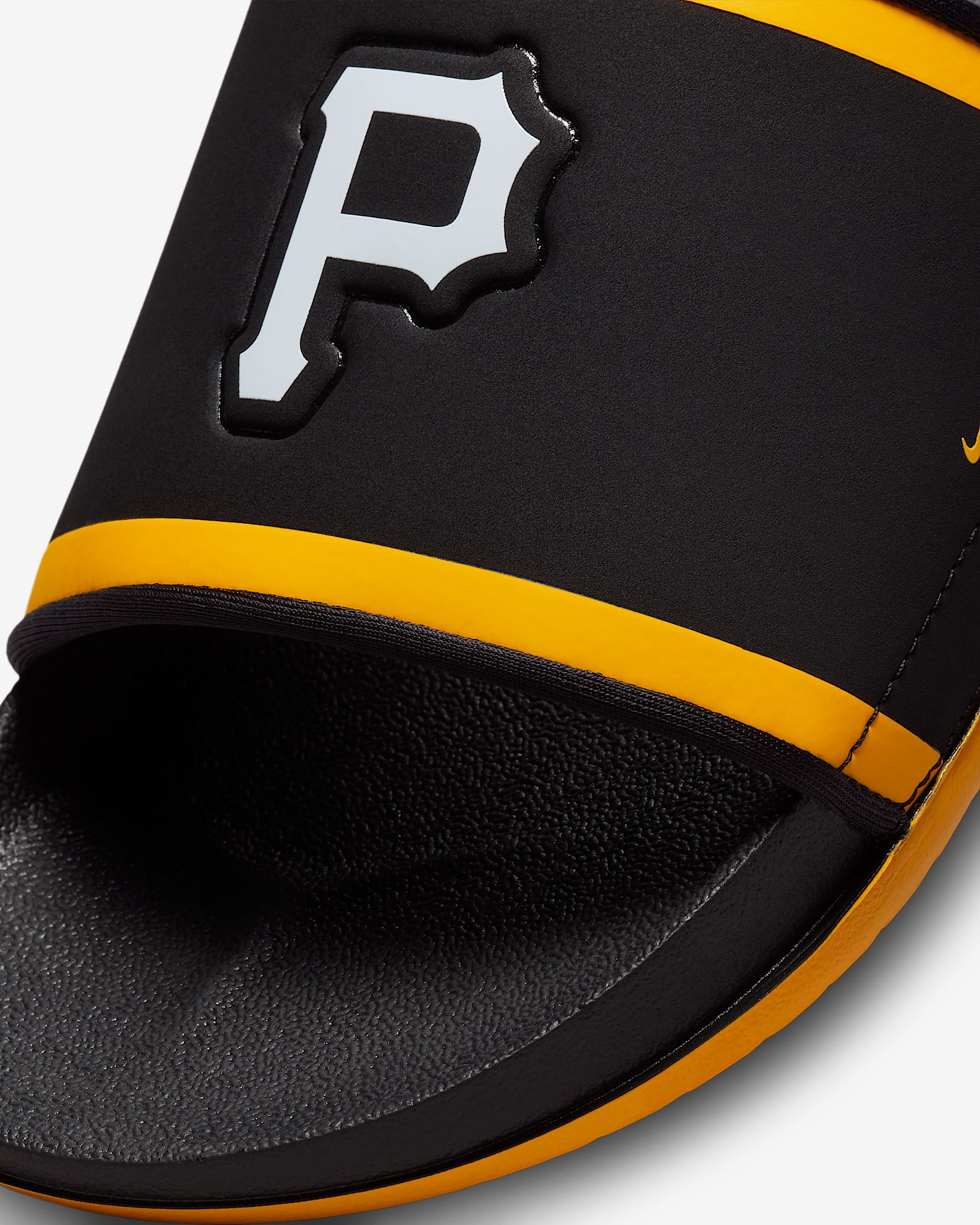 Nike Offcourt (MLB Pittsburgh Pirates) Slide. Nike.com