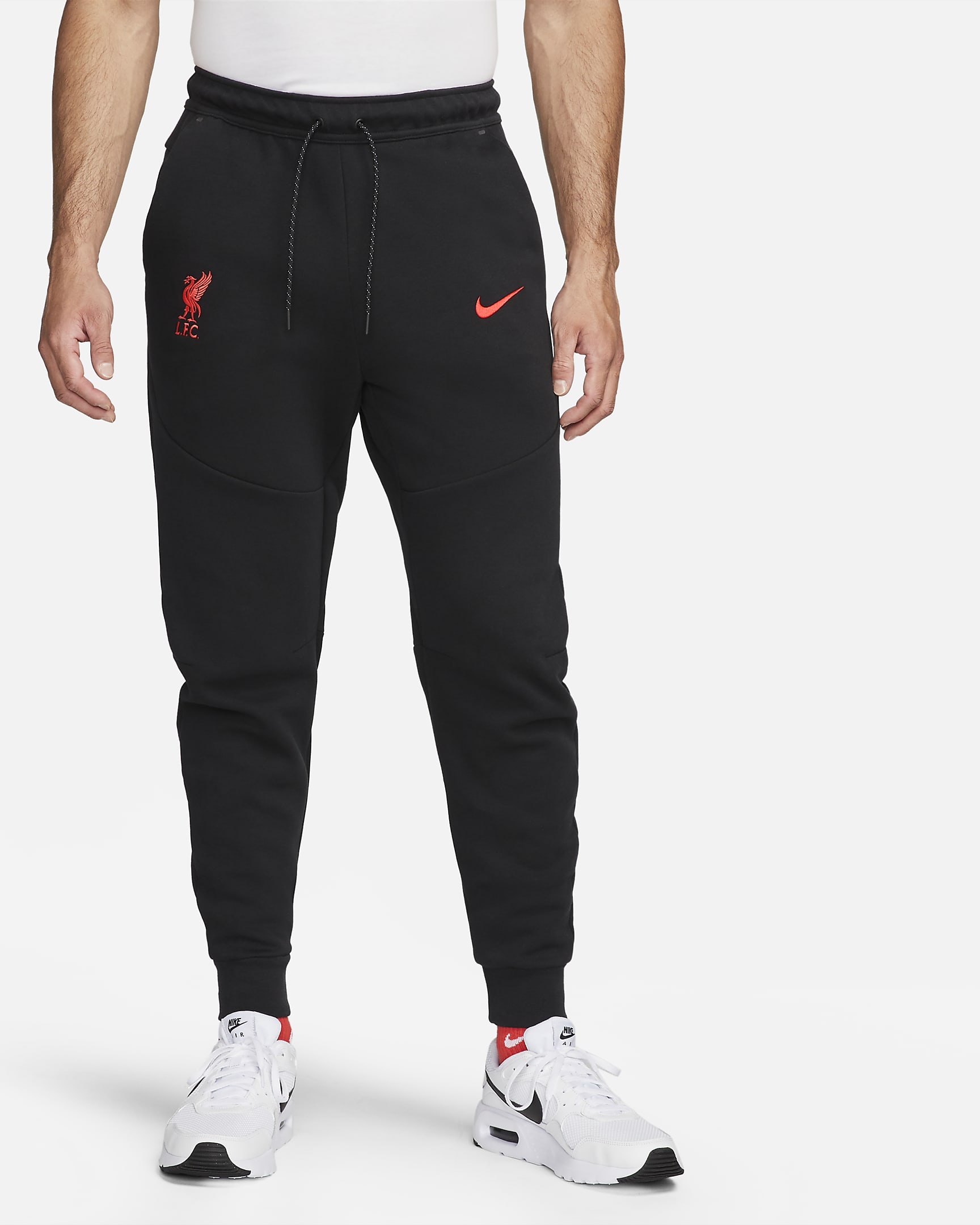 Liverpool F.C. Away Tech Fleece Men's Joggers. Nike DK