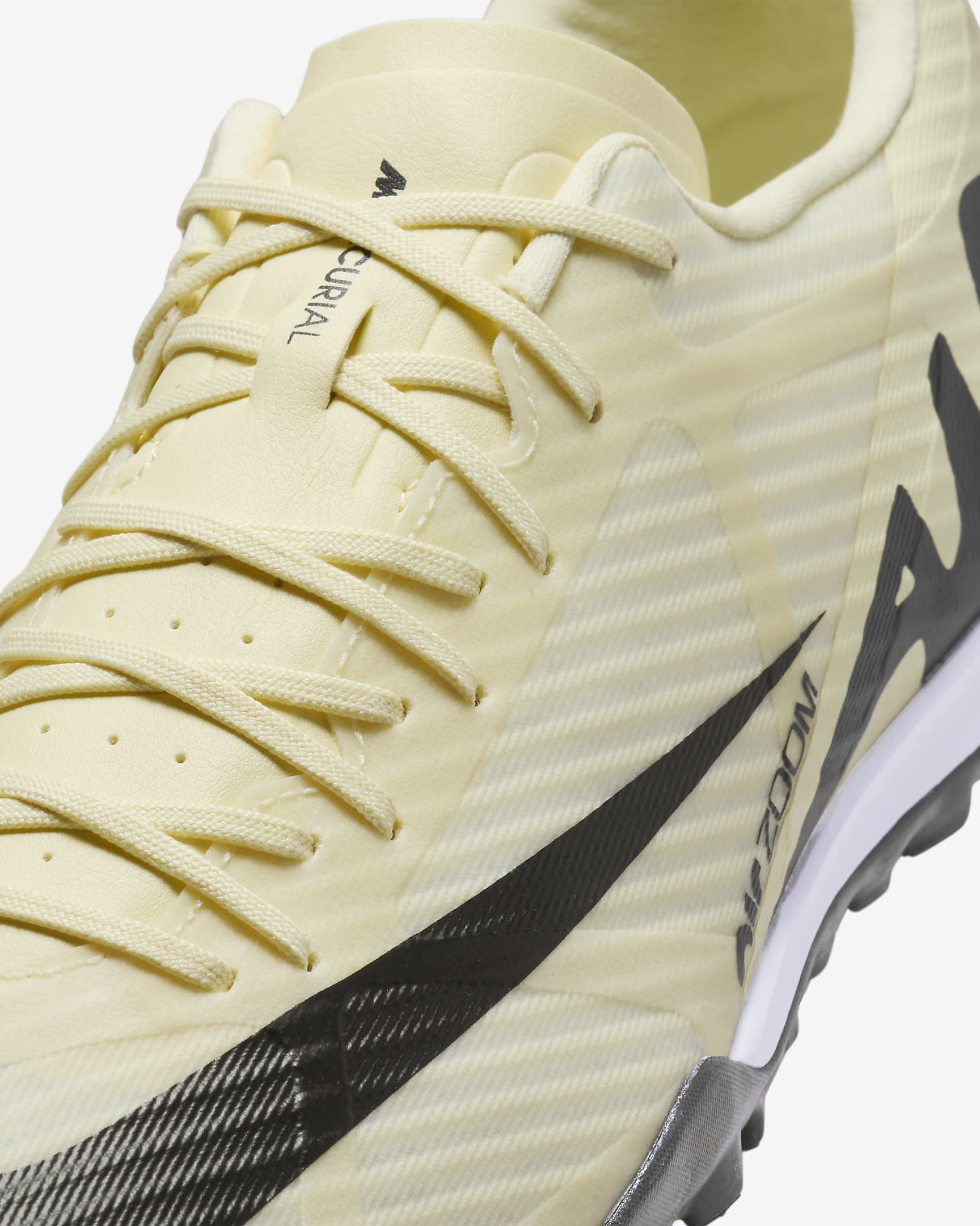 Nike Mercurial Vapor 15 Academy Turf Low-Top Football Shoes. Nike VN