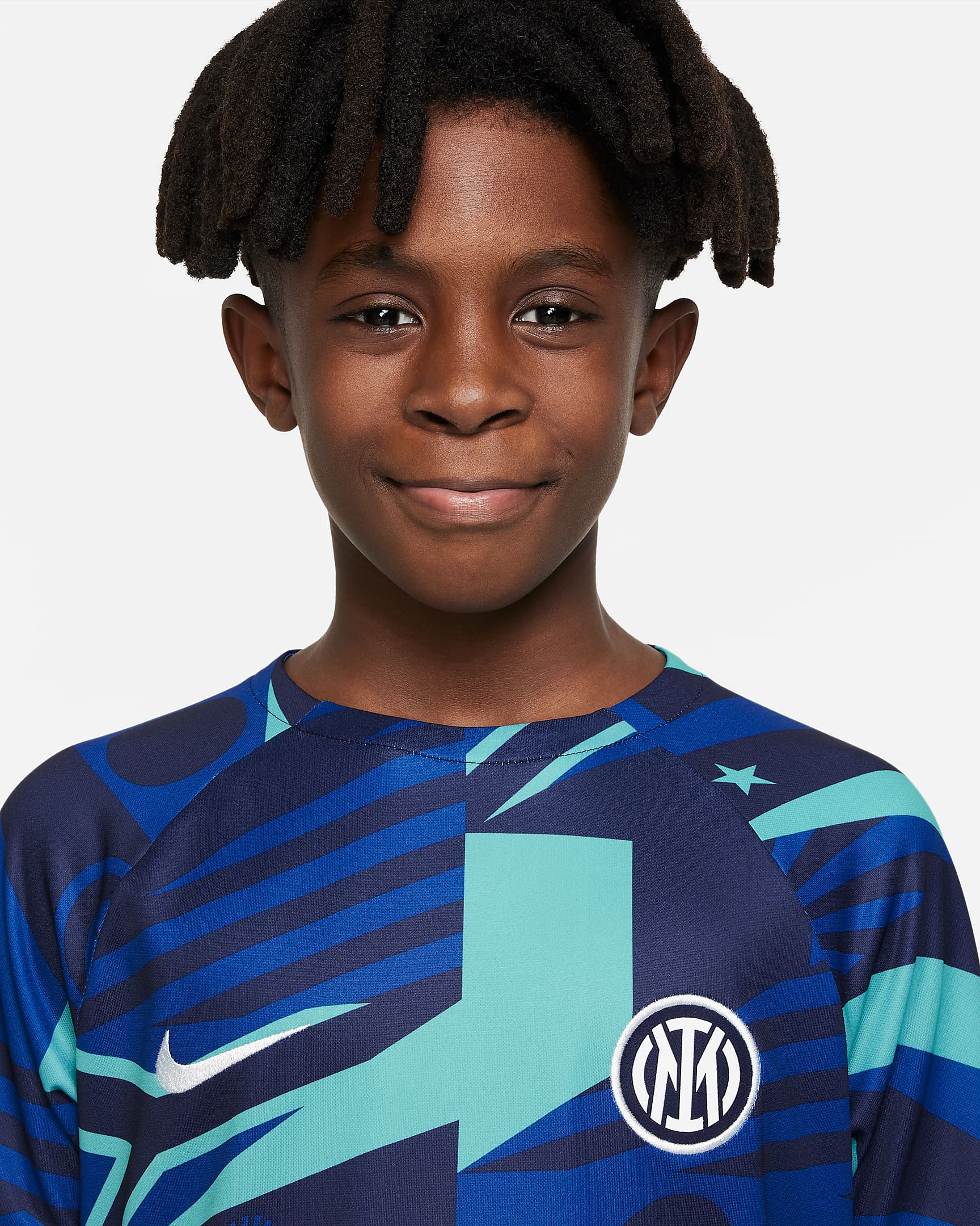 Inter Milan Older Kids' Nike Dri-FIT Pre-Match Football Top. Nike CZ