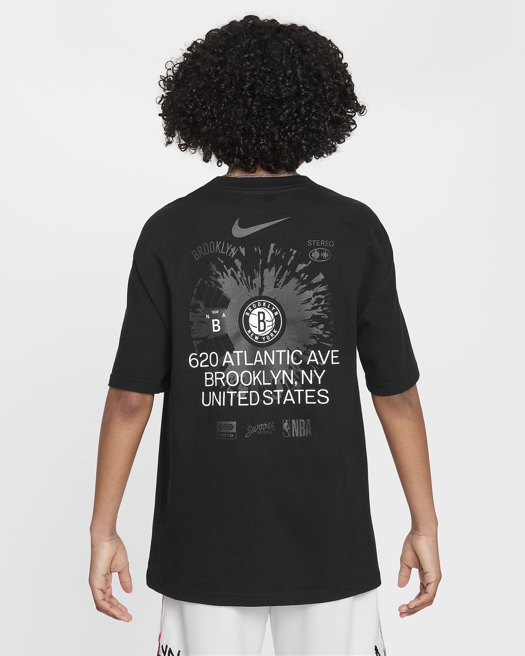 Brooklyn Nets Courtside Older Kids' (Boys') Nike NBA Max90 T-Shirt. Nike BE