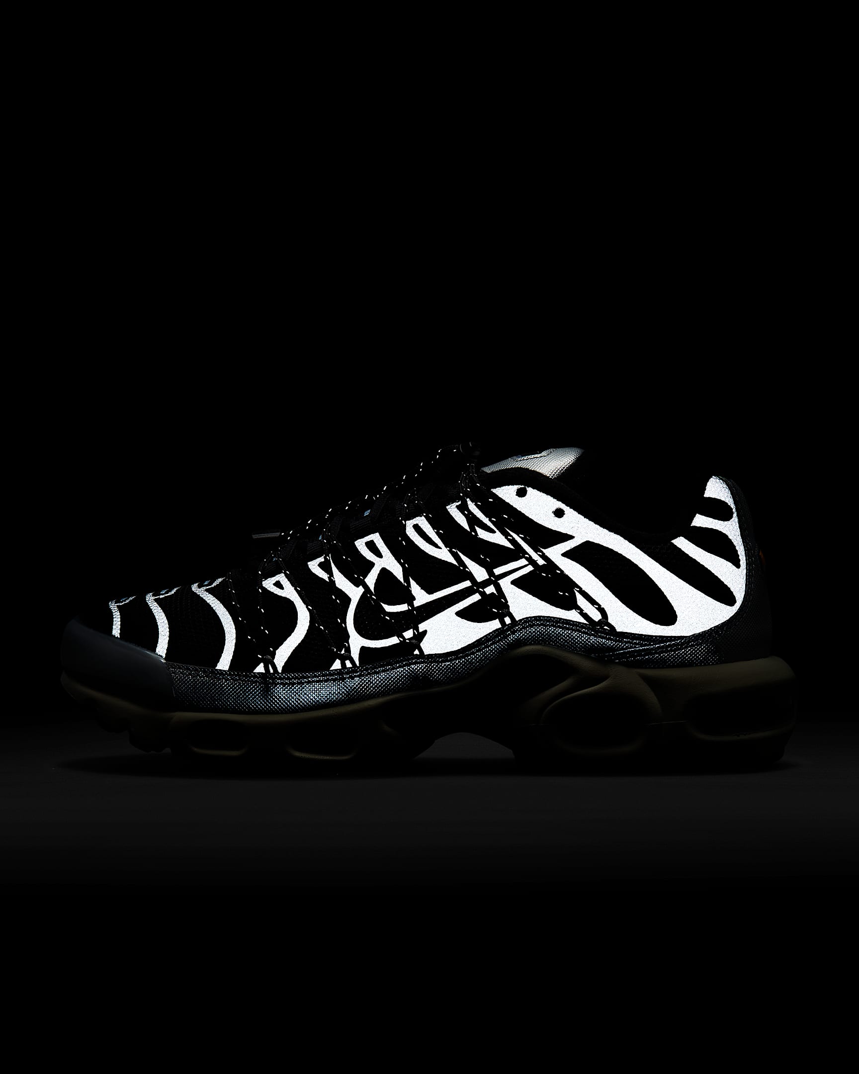 Nike Air Max Plus Women's Shoes. Nike IE