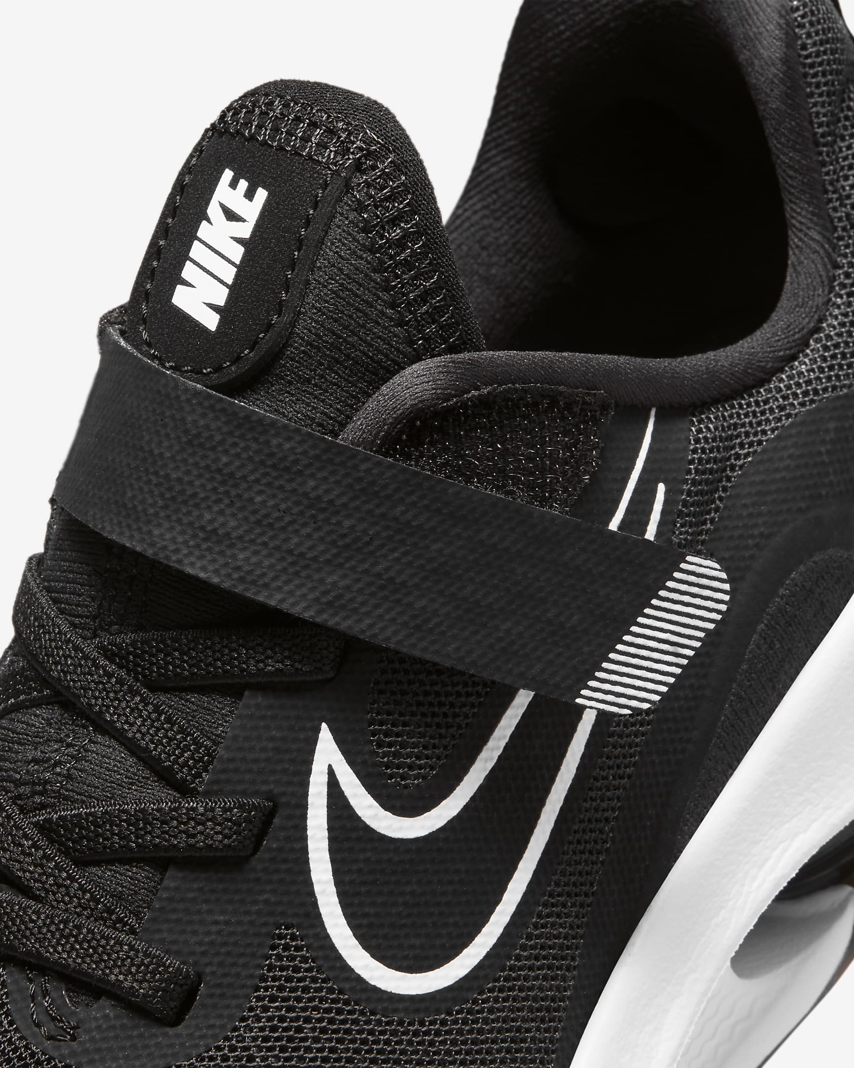 Nike Air Zoom Arcadia 2 Younger Kids' Shoes. Nike AT