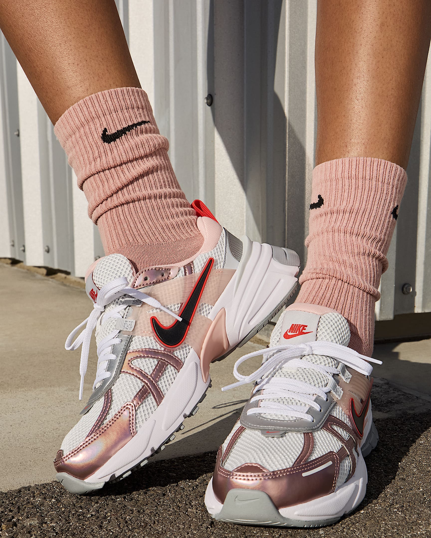 Nike V2K Run schoenen. Nike NL