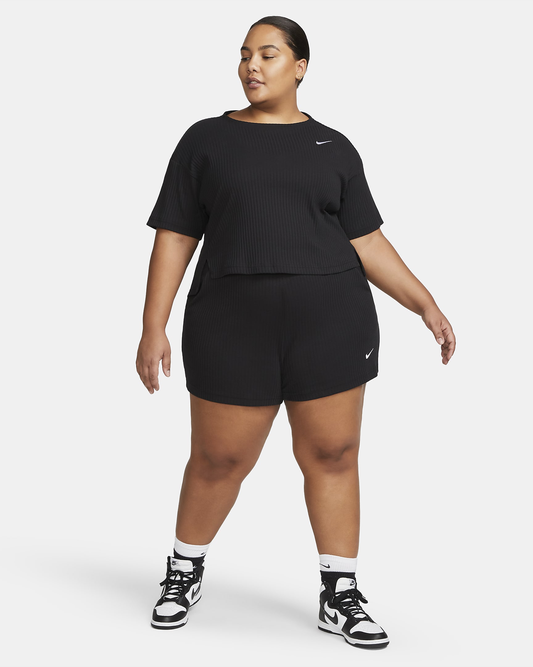 Nike Sportswear Women's High-Waisted Ribbed Jersey Shorts (Plus Size ...