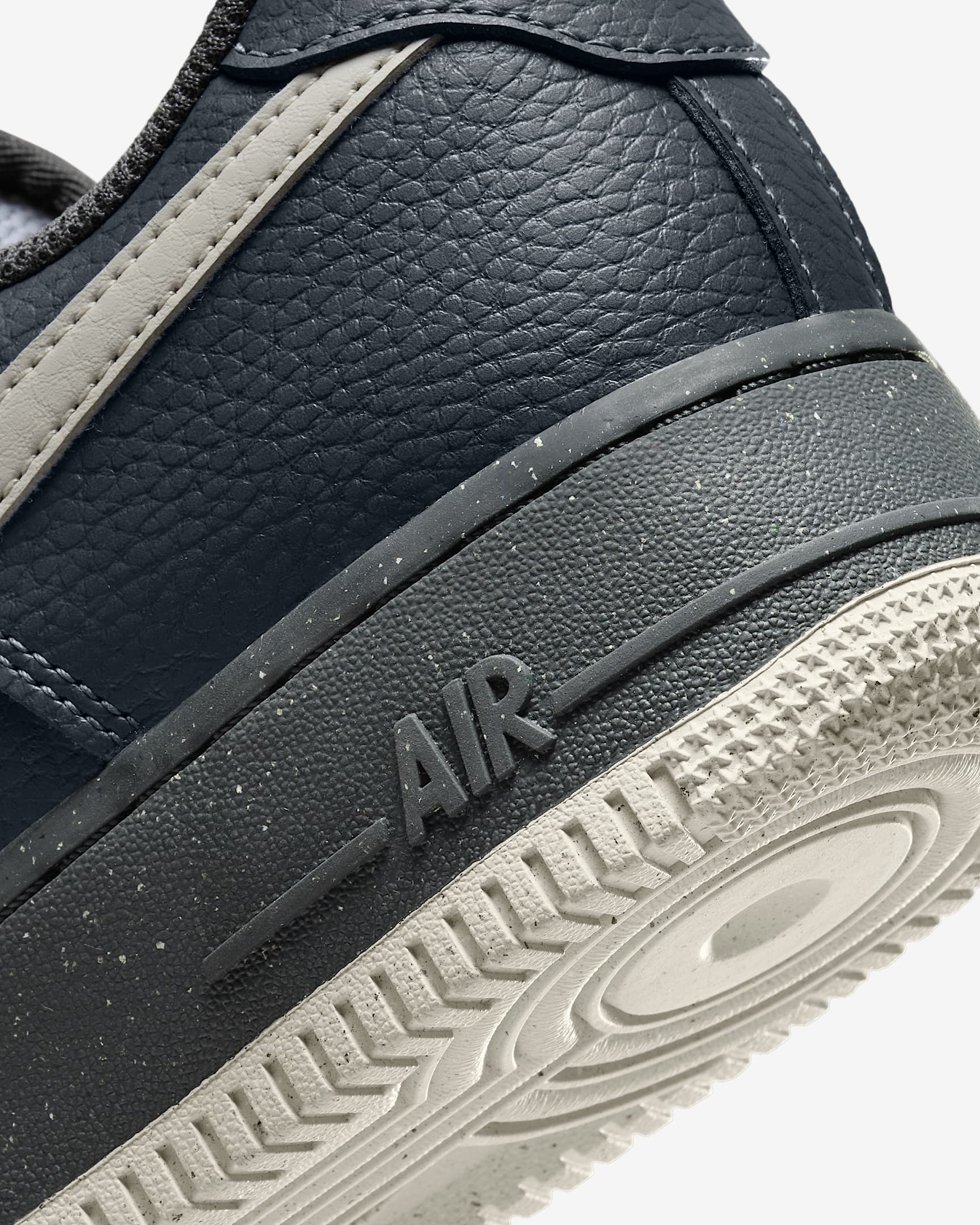 Nike Air Force 1 '07 Women's Shoes. Nike BG