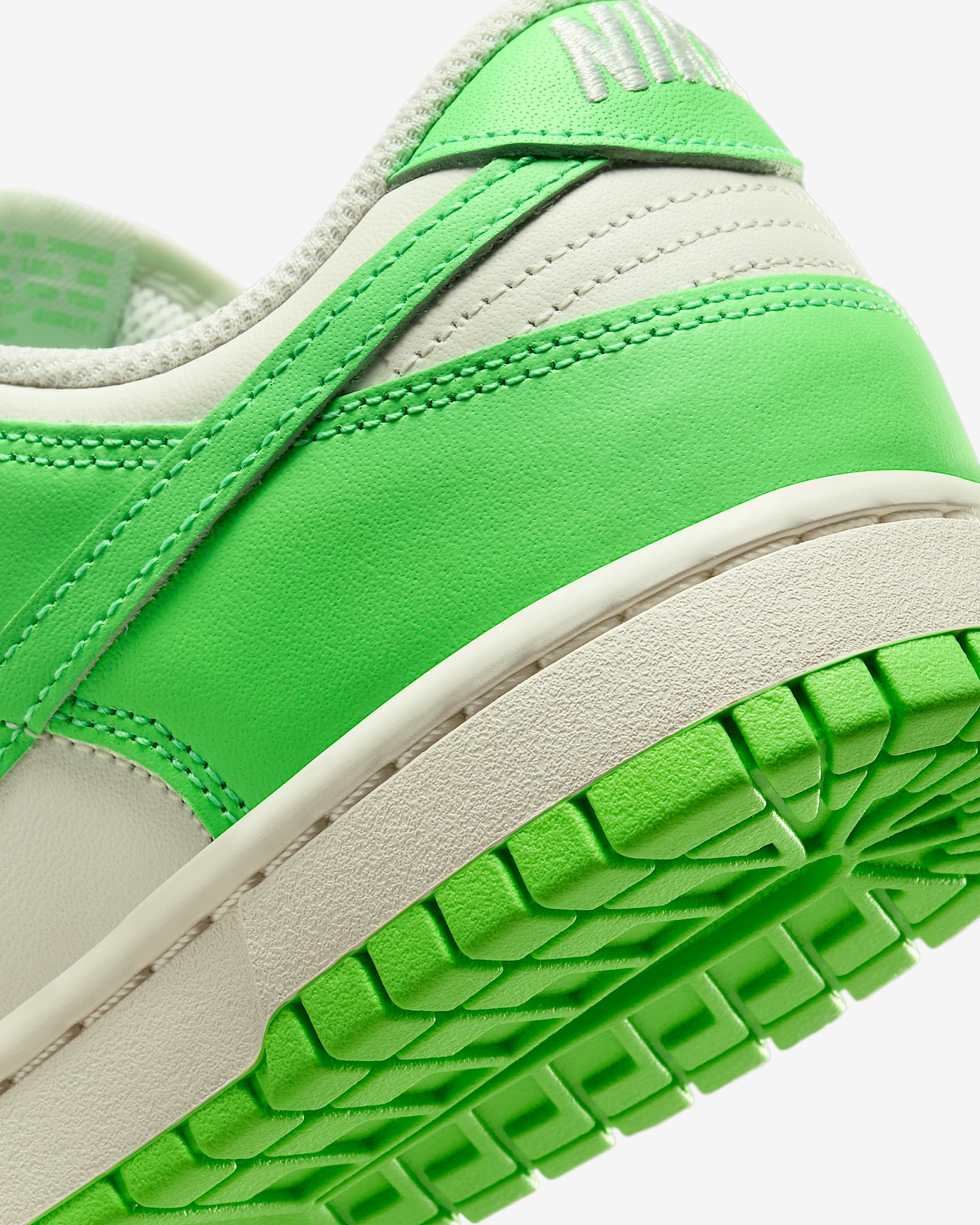 Nike Dunk Low Women's Shoes. Nike IL