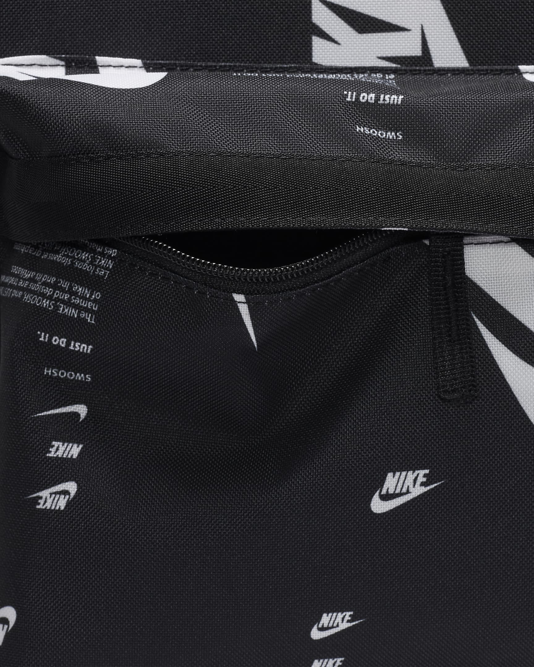 Nike Heritage 背包 (25 公升)。Nike TW