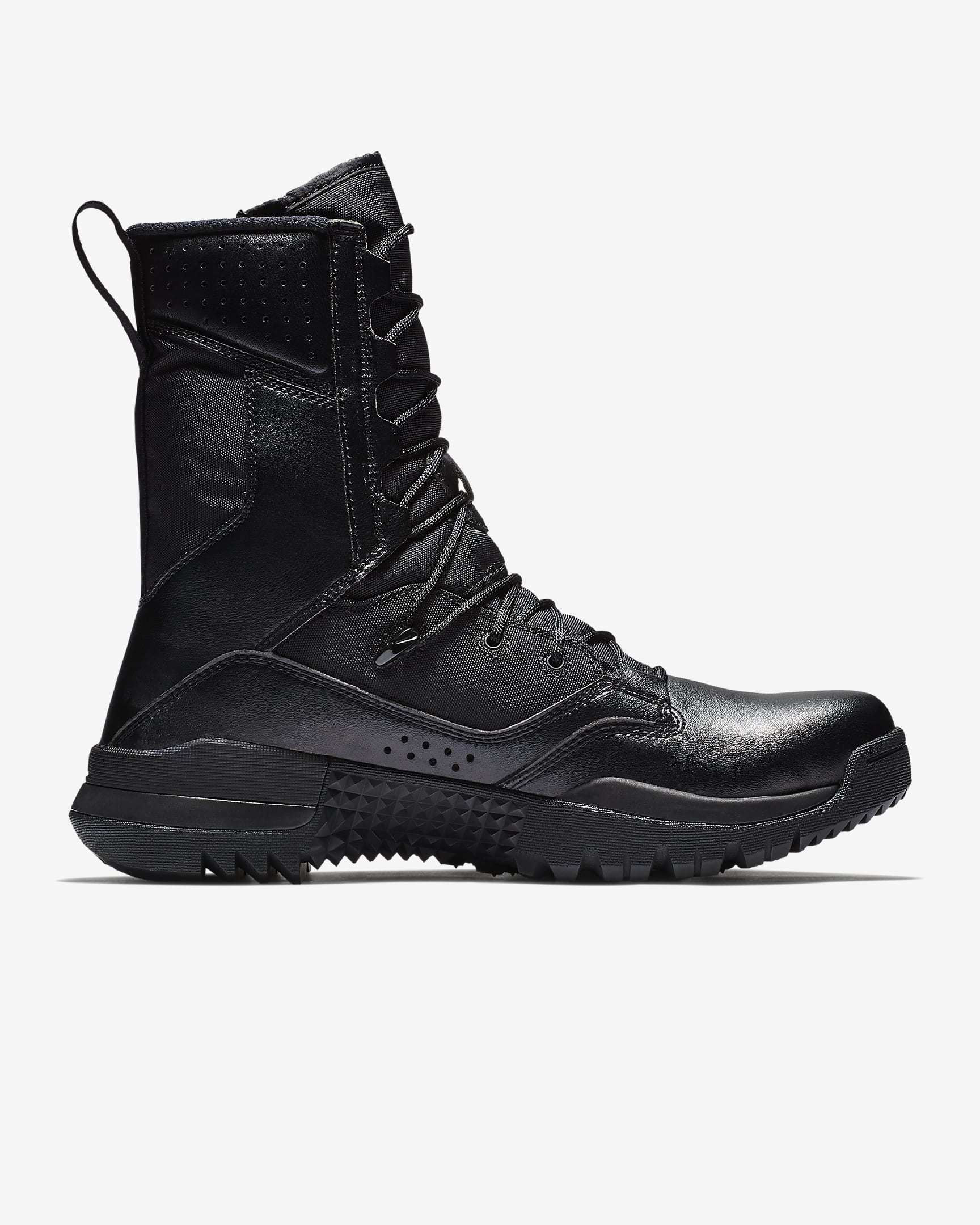 Nike SFB Field 2 20cm (approx.) Tactical Boot. Nike IL