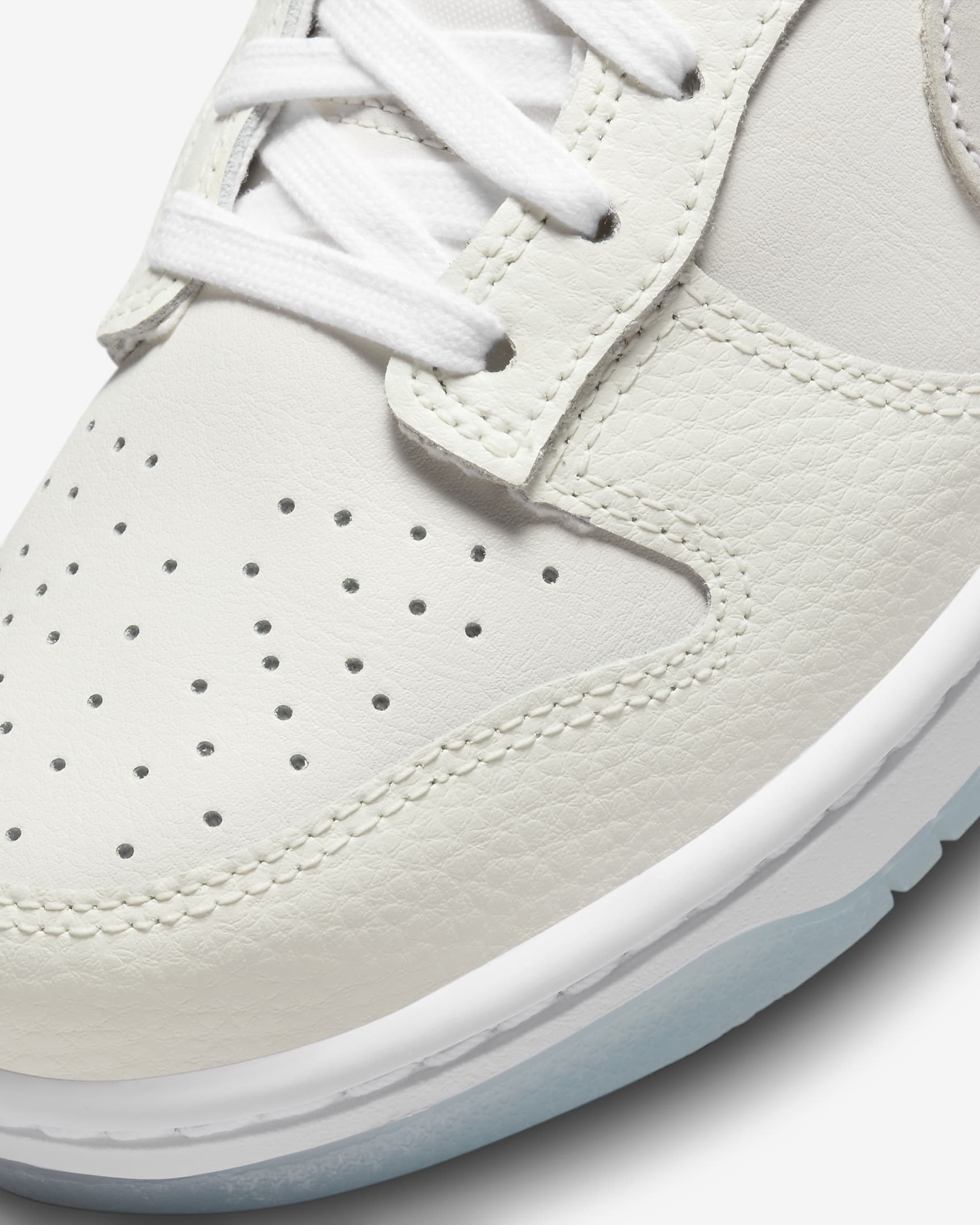 Nike Dunk Low SE Women's Shoes. Nike ID