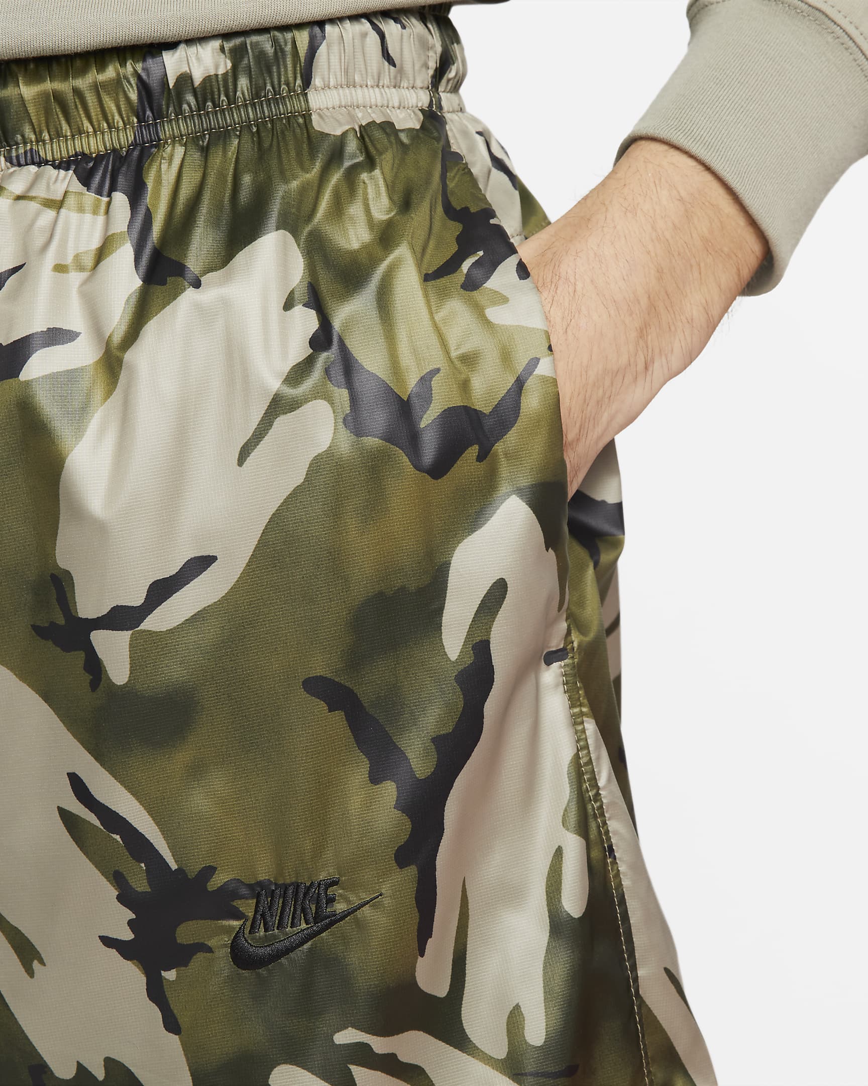 Nike Sportswear Tech Pack Men's Woven Shorts. Nike DK