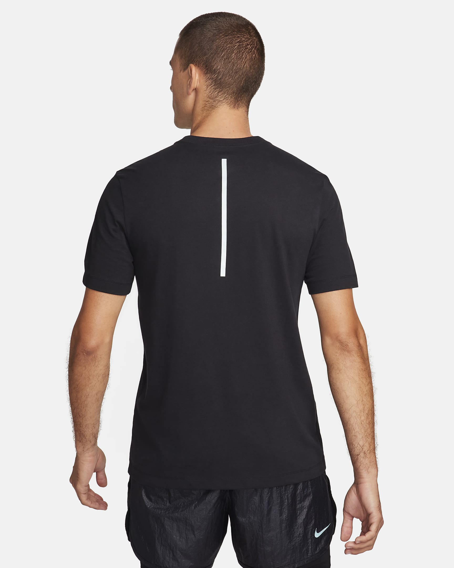 Nike Dri-FIT Running Division Men's T-Shirt. Nike IN