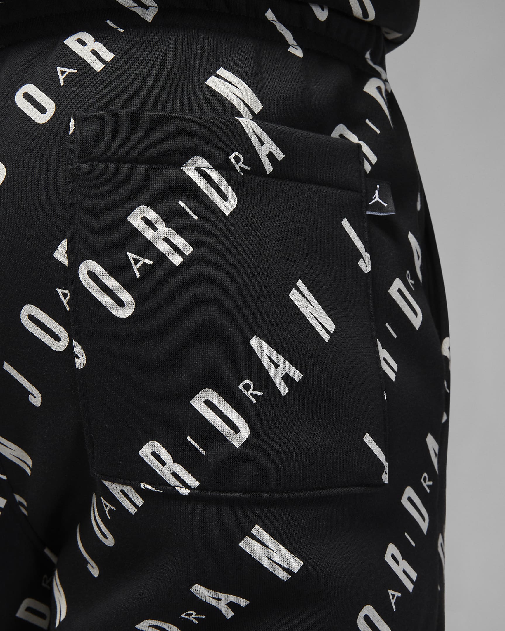 Jordan Essentials Men's Graphic Fleece Trousers. Nike UK