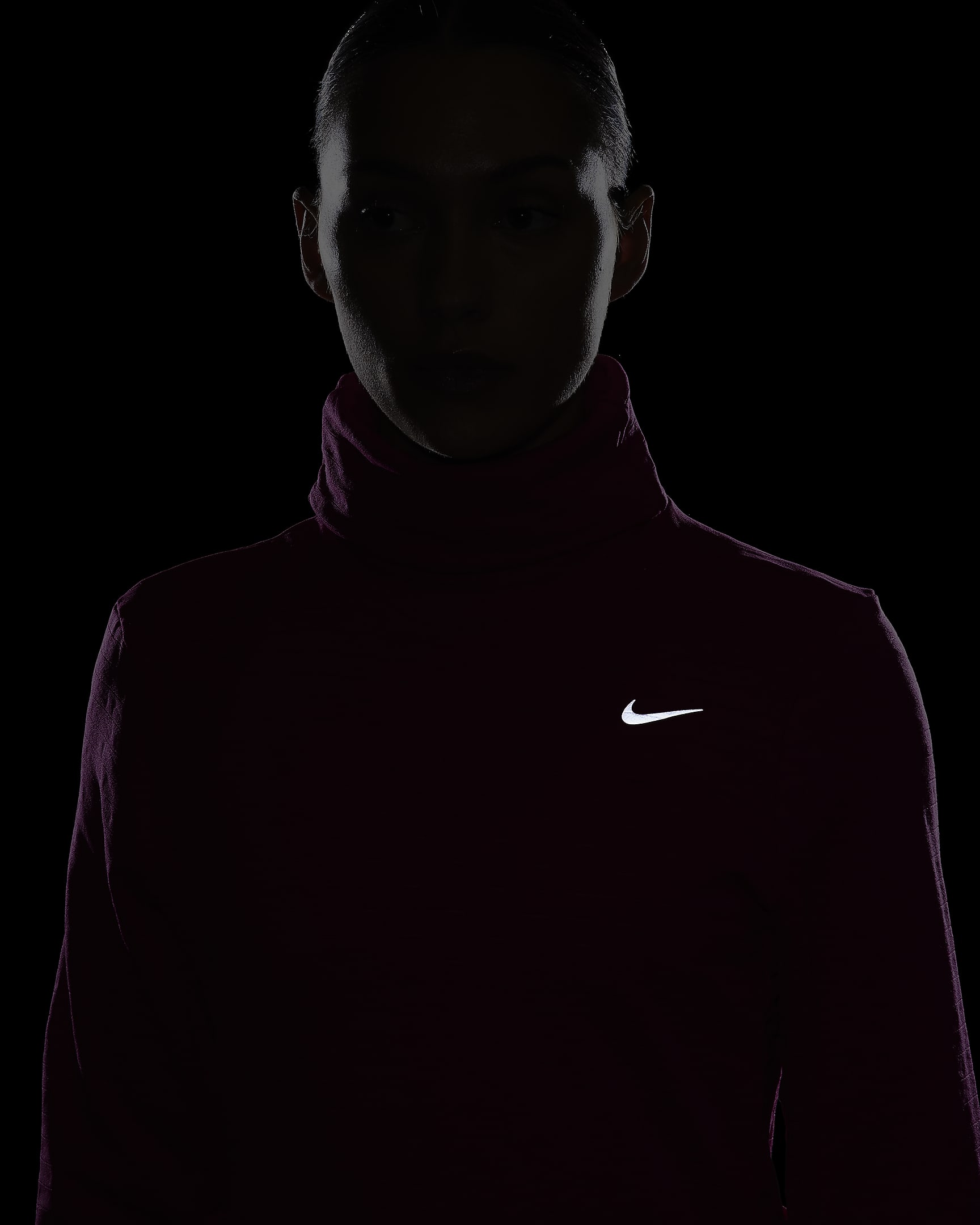 Nike Therma-FIT Swift Women's Turtleneck Running Top. Nike BE