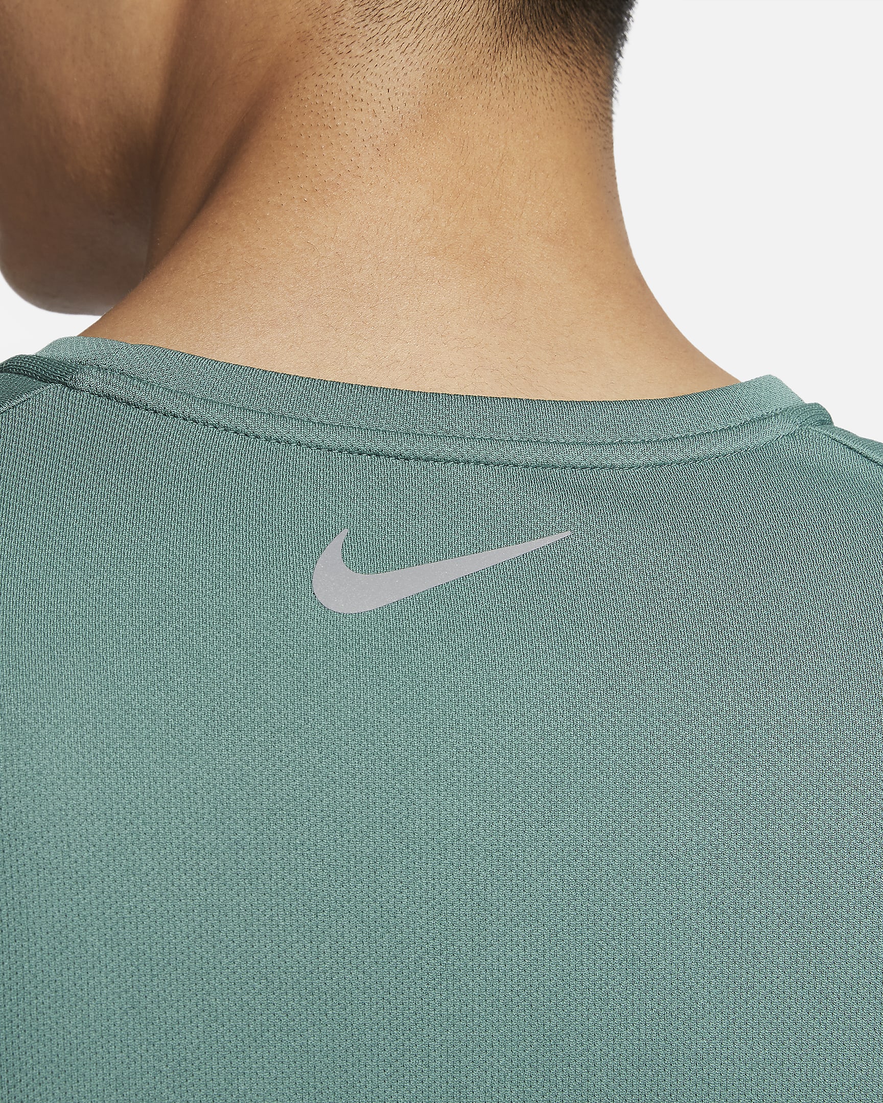 Nike Miler Flash Men's Dri-FIT UV Short-Sleeve Running Top. Nike IN