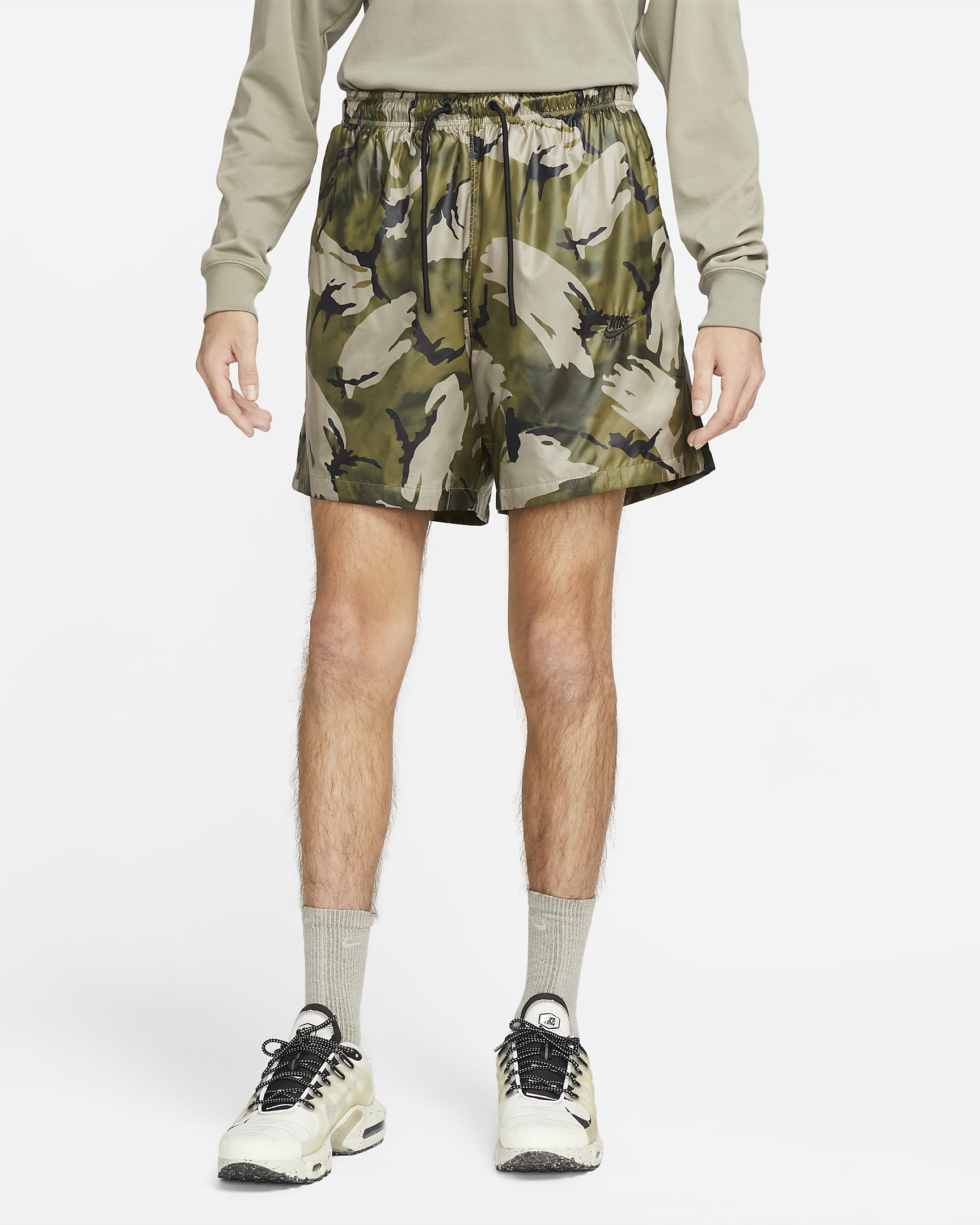 Nike Sportswear Tech Pack Men's Woven Shorts. Nike IL
