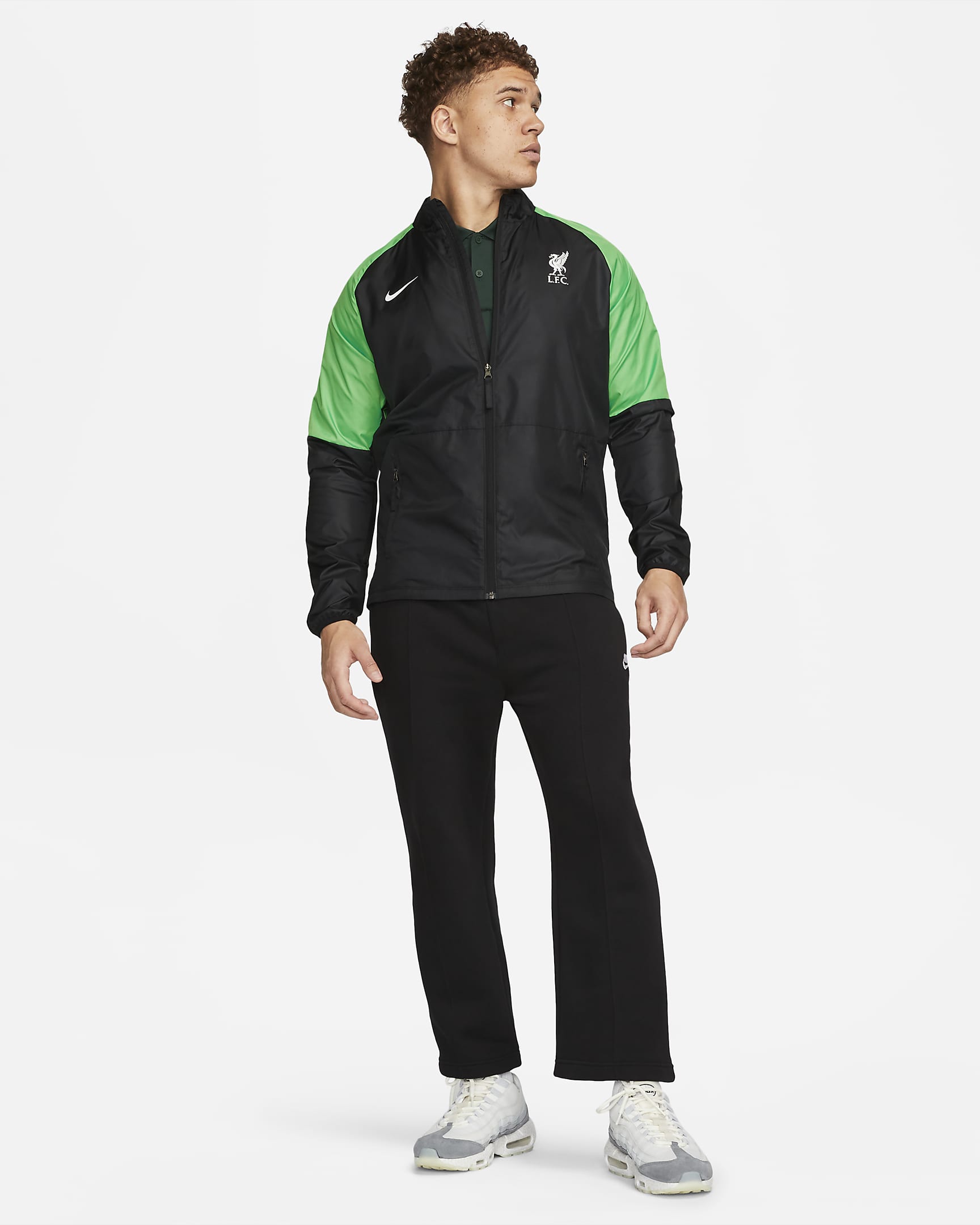 Liverpool F.C. Repel Academy AWF Men's Nike Football Jacket. Nike SE