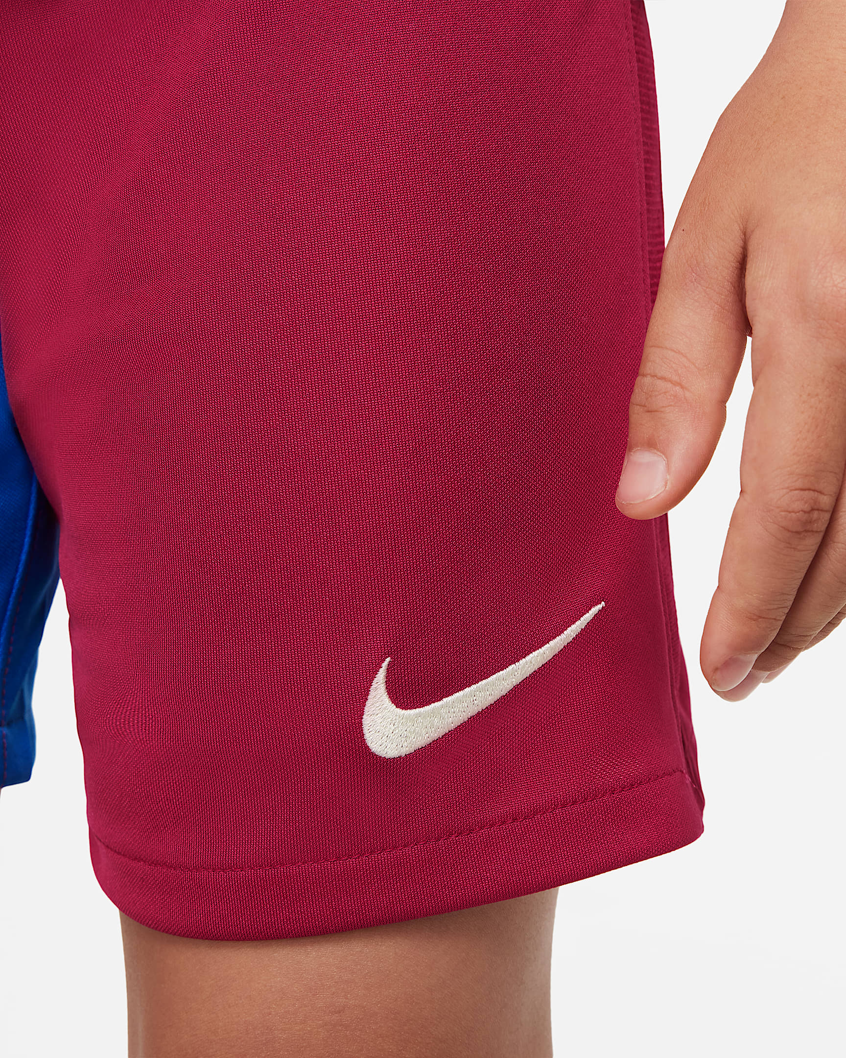 F.C. Barcelona 2021/22 Home Younger Kids' Football Kit. Nike SI