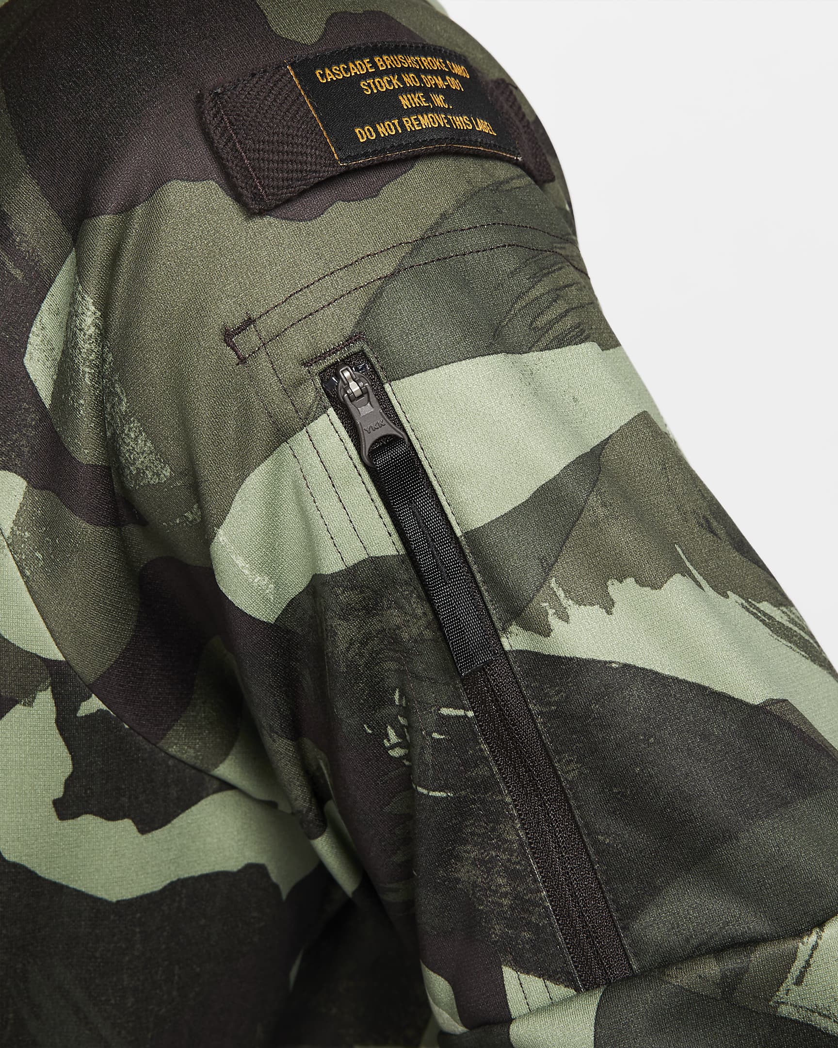 Nike Therma-FIT Men's All-over Camo Fitness Hoodie. Nike CZ