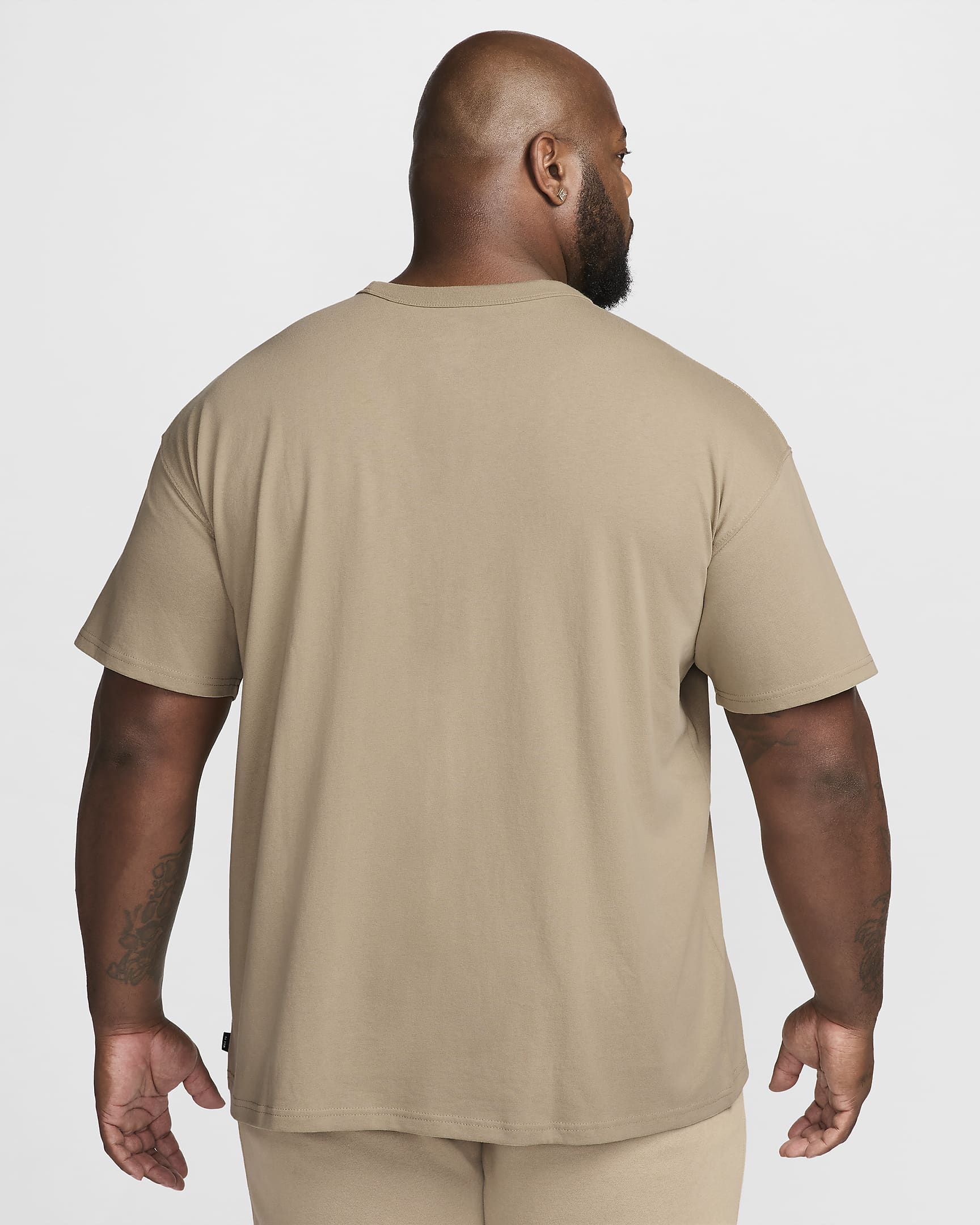 Nike Sportswear Premium Essentials Men's Pocket T-Shirt. Nike.com