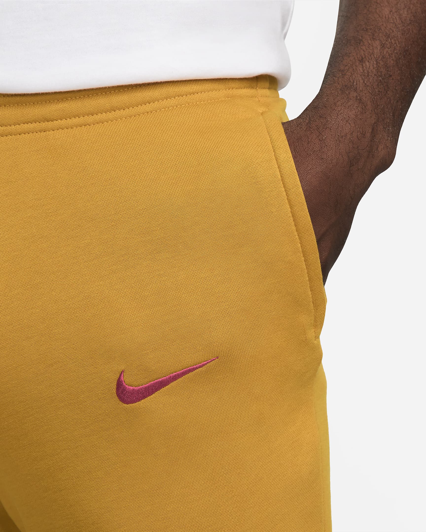 Paris Saint-Germain Men's Nike Football French Terry Pants. Nike AU