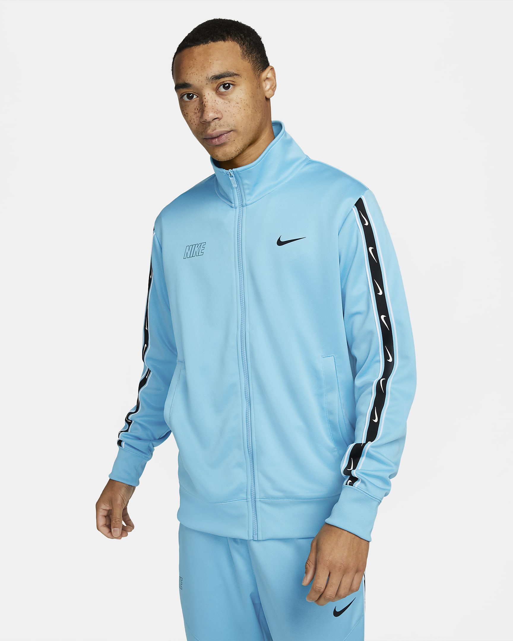 Nike Sportswear Repeat Track-Jacket für Herren. Nike BE