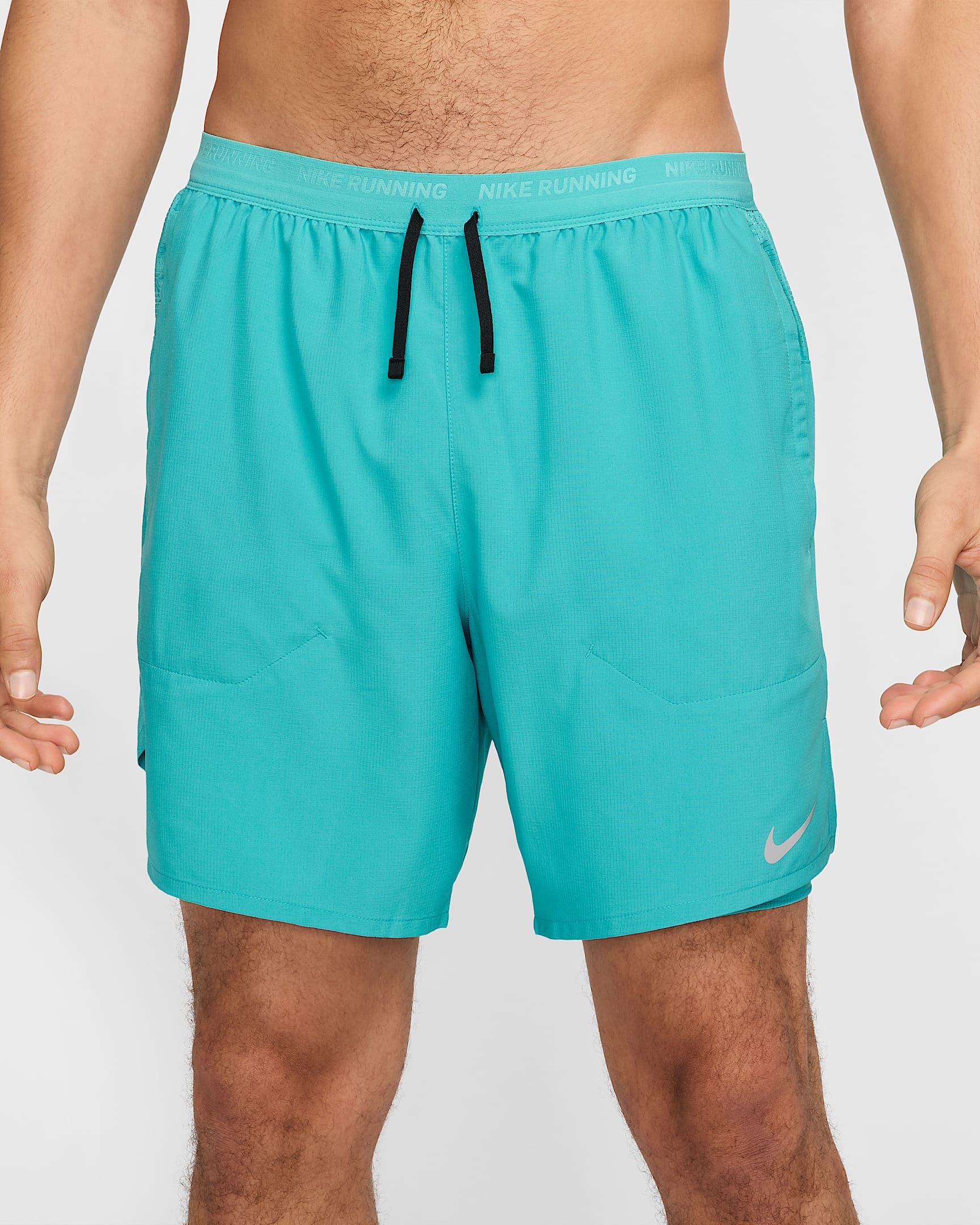 Shorts de running 2 en 1 Dri-FIT de 18 cm para hombre Nike Stride. Nike.com