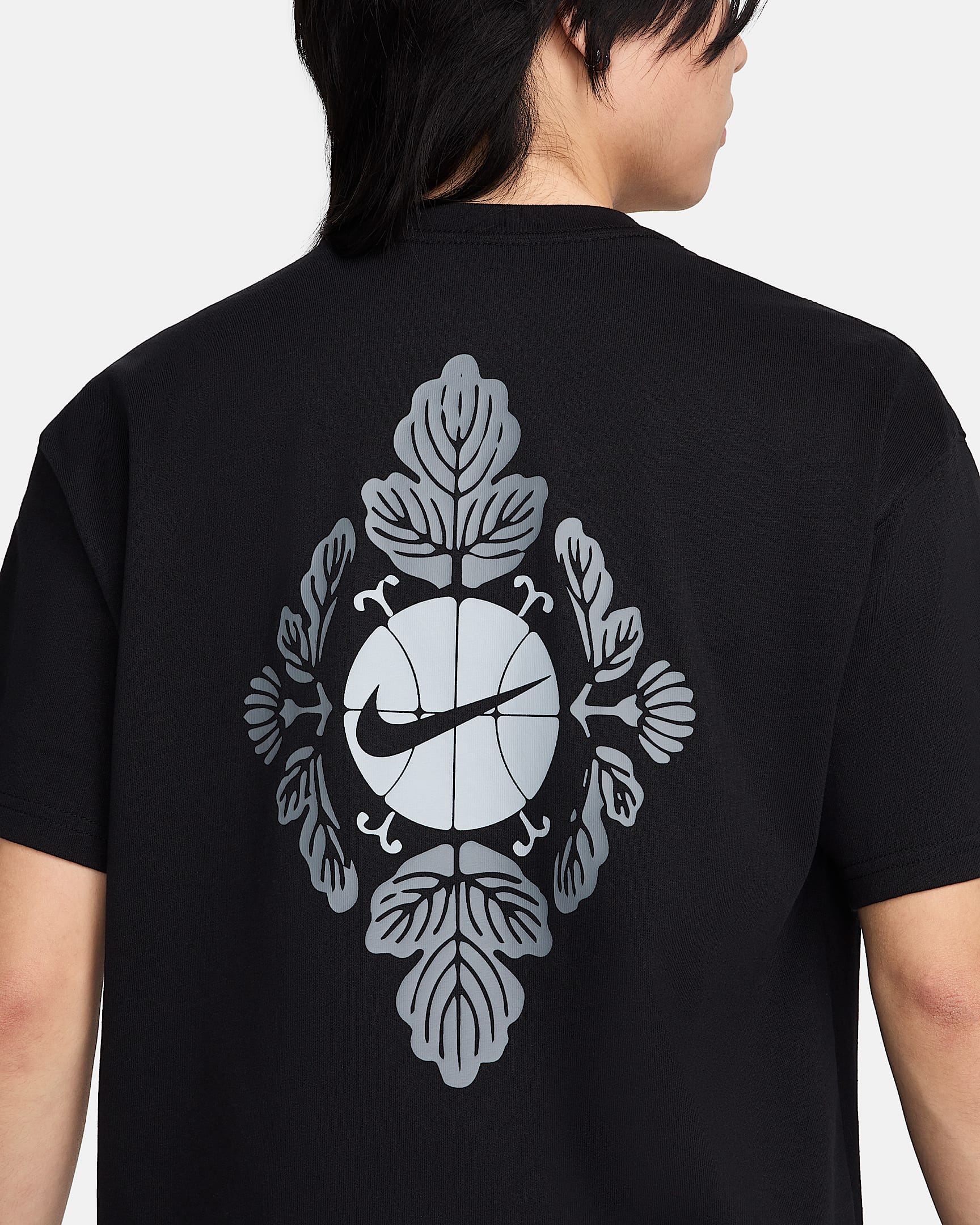 Nike Men's Max90 Basketball T-Shirt. Nike IN