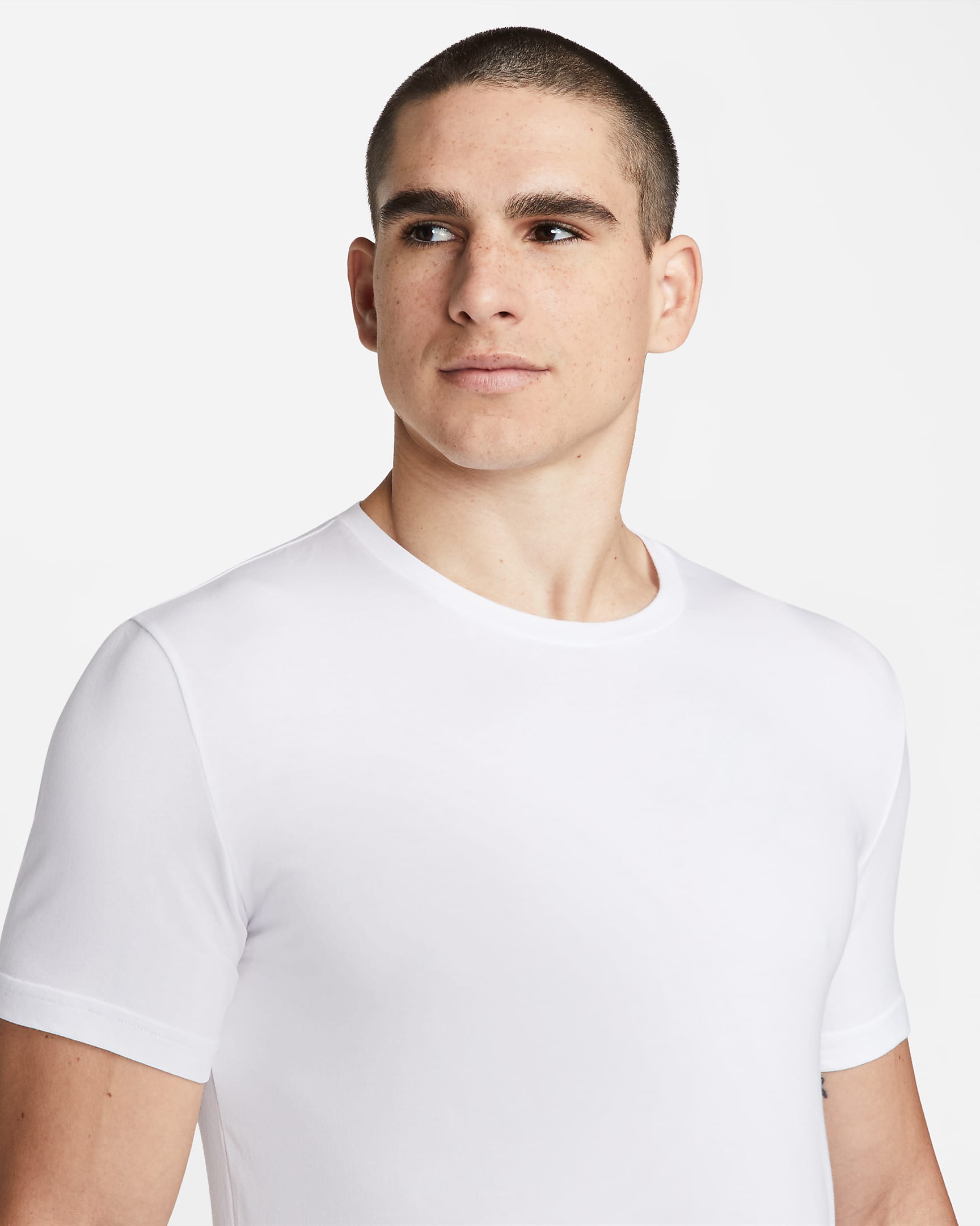 Nike Dri Fit Essential Cotton Stretch Mens Slim Fit Crew Neck Undershirt 2 Pack