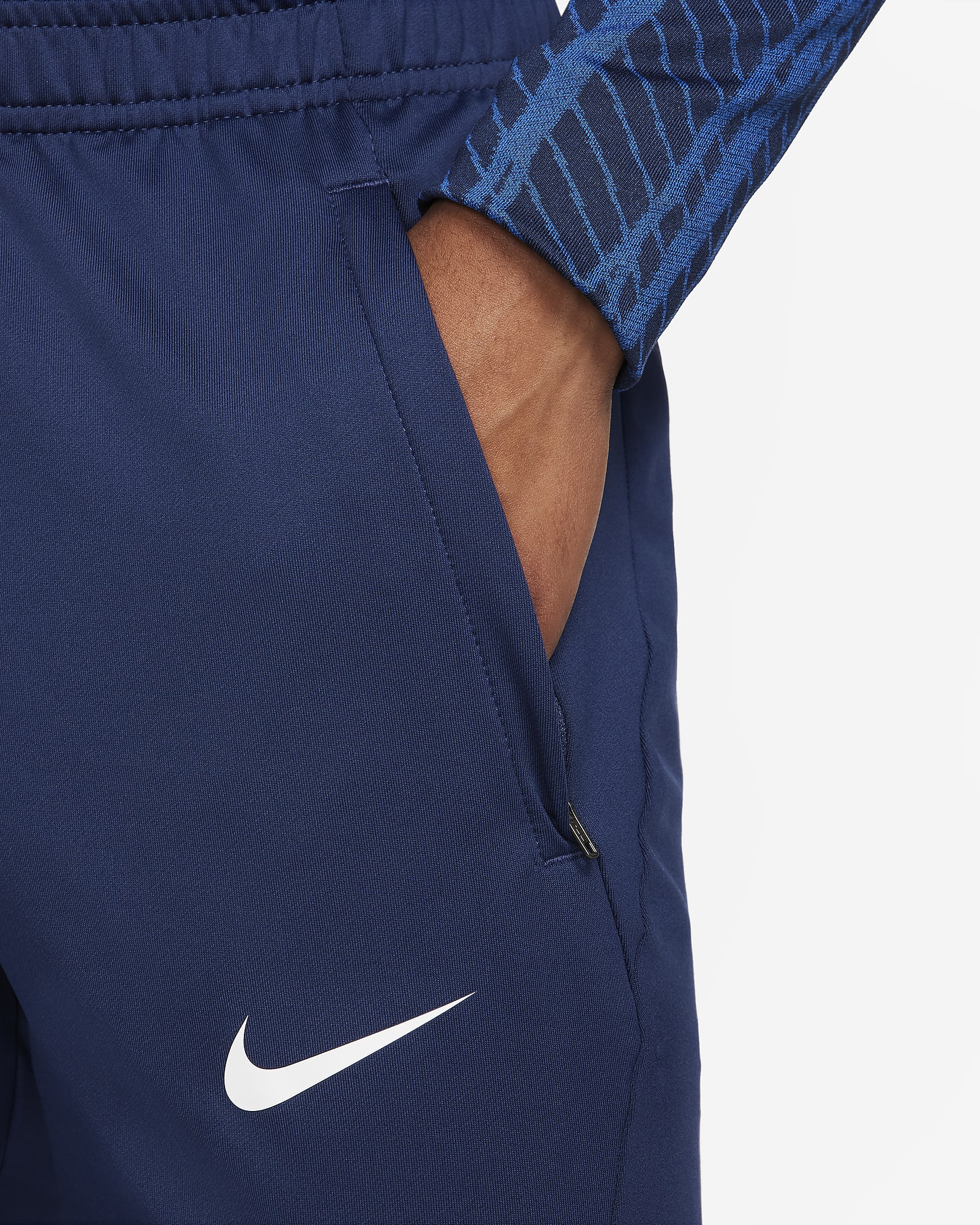 Nike Dri-FIT Strike Men's Football Pants. Nike AT