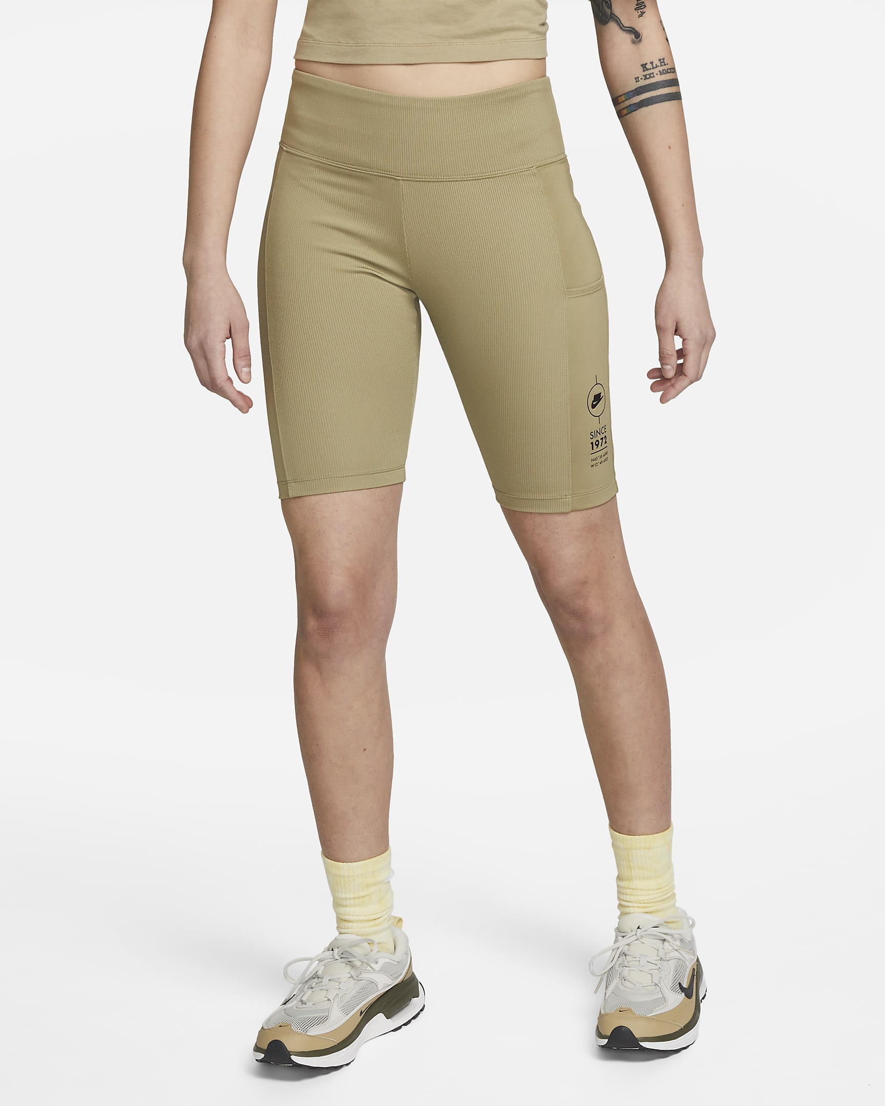 Nike Sportswear Womens Mid Rise Ribbed Biker Shorts Nike Si